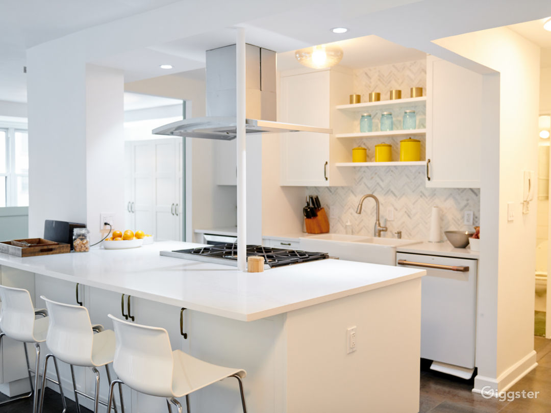 Rent UES Photo Studio NYC | Kitchen Food Photography Space | Giggster