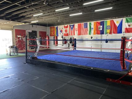 Vintage Boxing Gym "Old School" | Rent this location on Giggster