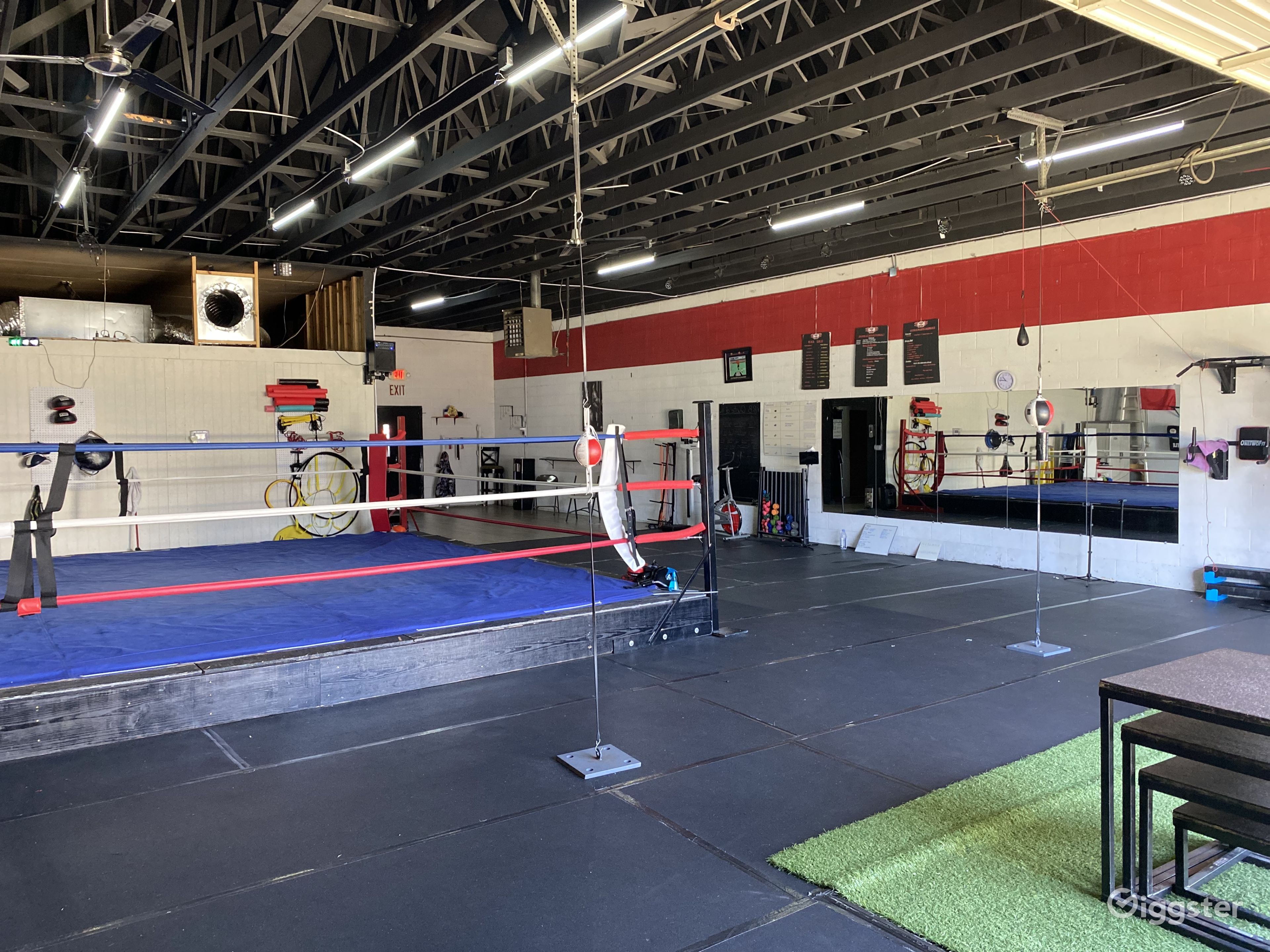 Vintage Boxing Gym "Old School" | Rent this location on Giggster