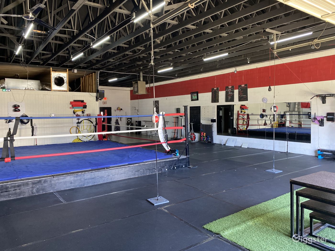 Vintage Boxing Gym "Old School" | Rent this location on Giggster