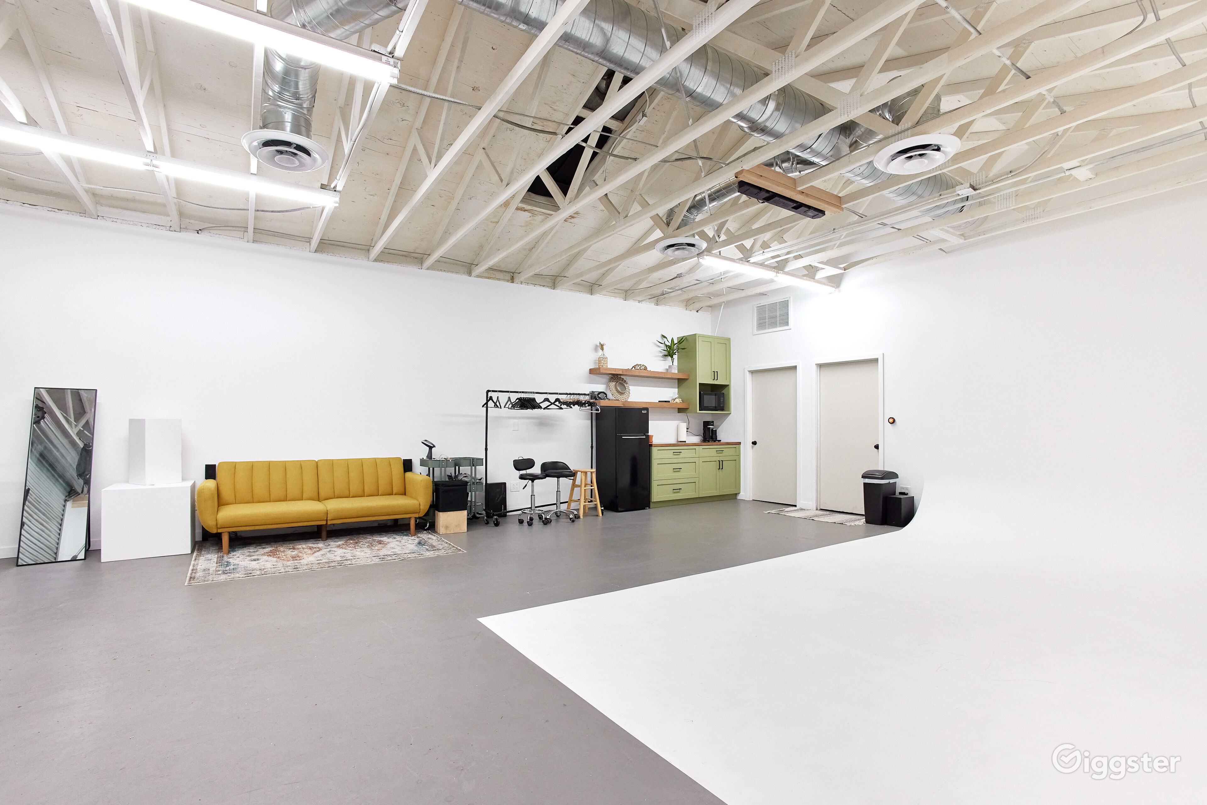 Industrial Cyc wall studio | Rent this location on Giggster