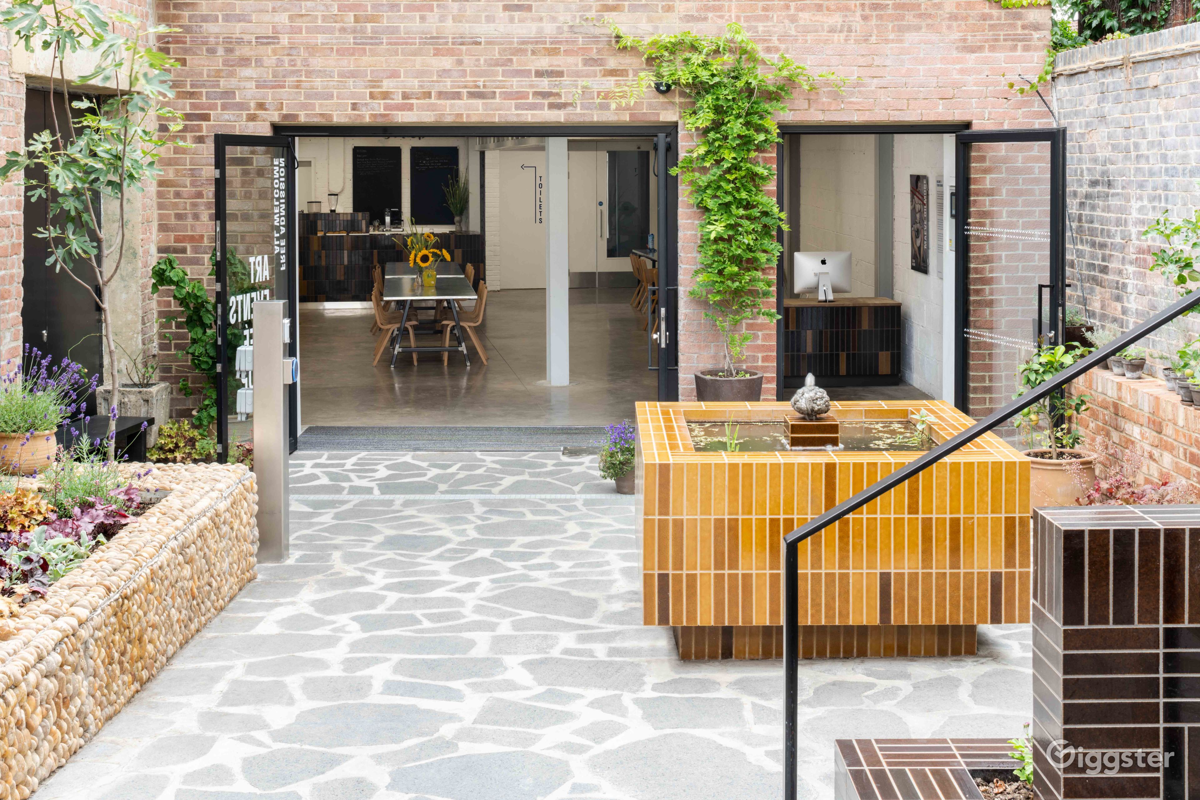 Studio Voltaire: studio, cafe, gallery and garden | Rent this location on Giggster