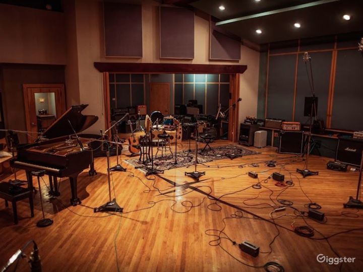 Studio11 Extremely Flexible Large Recording Studio | Rent this location ...