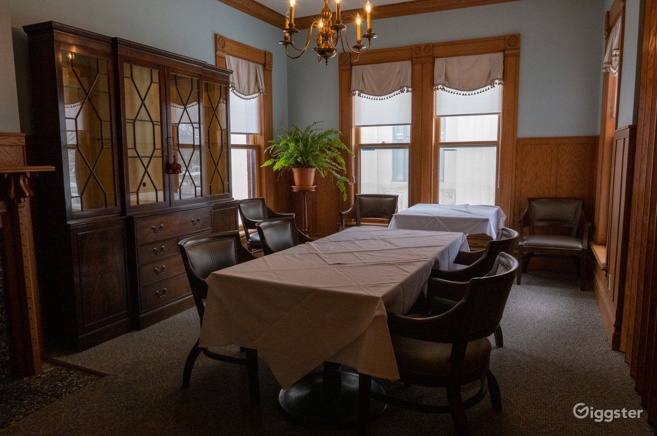The Michigan Room in Kalamazoo | Rent this location on Giggster