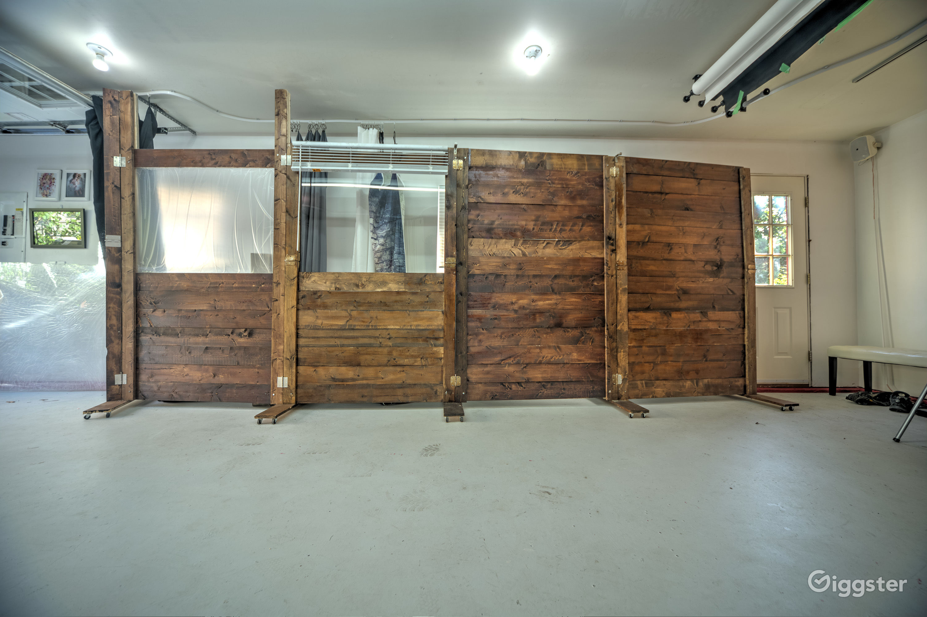 Converted Garage Studio Space | Rent this location on Giggster