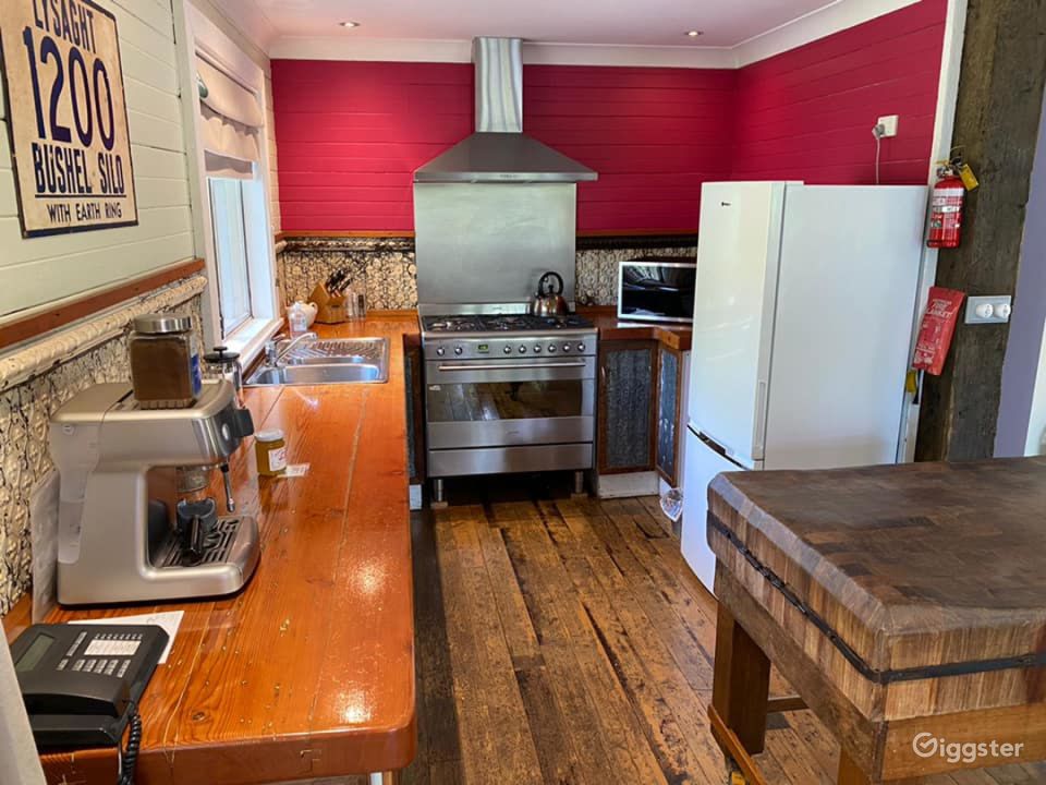 Moo Manor | Rent this location on Giggster