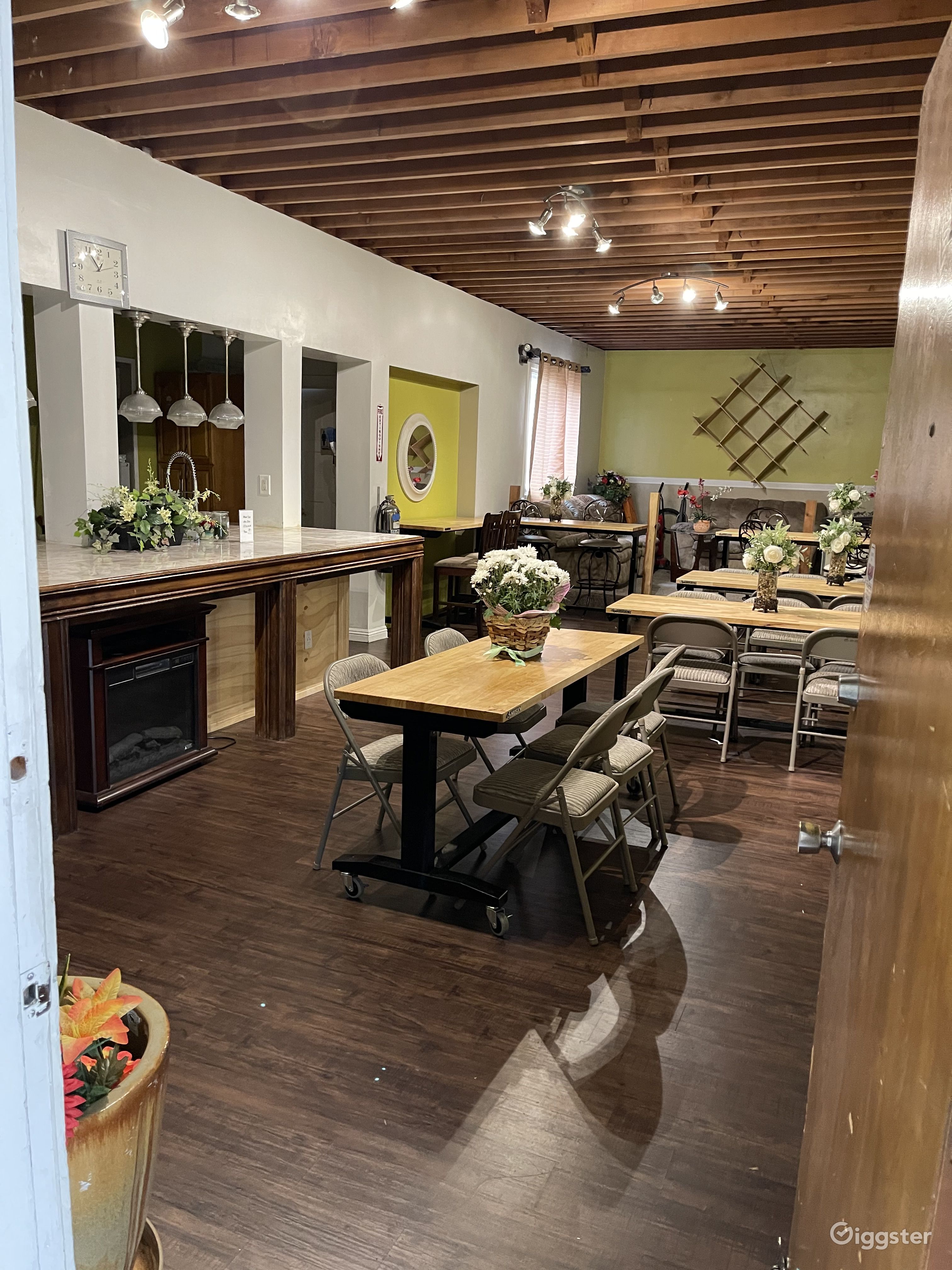 Open commercial/church space. | Rent this location on Giggster