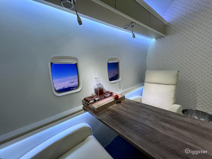 Private Jet Studio Set | Flight Simulation | Rent this location on Giggster