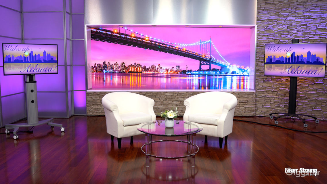 Broadcast Talk Show Studio Sets and Green Screen | Rent this location ...