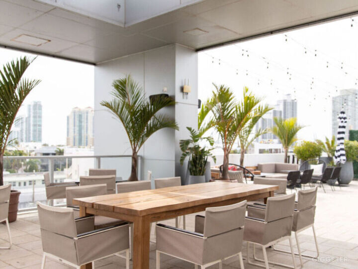 La Terraza Rooftop & Pool | Rent this location on Giggster