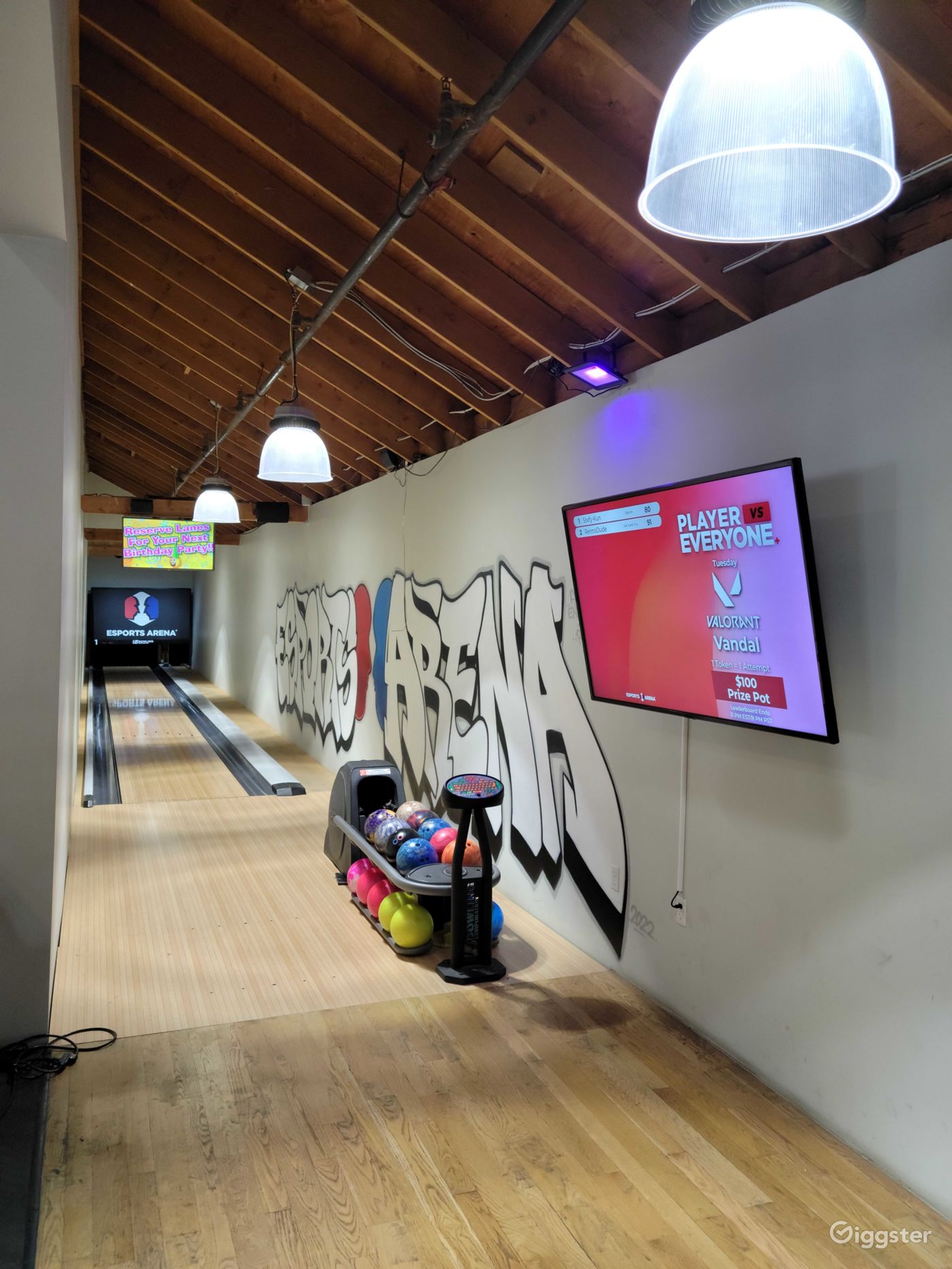 Gaming Sports Arena | Rent this location on Giggster