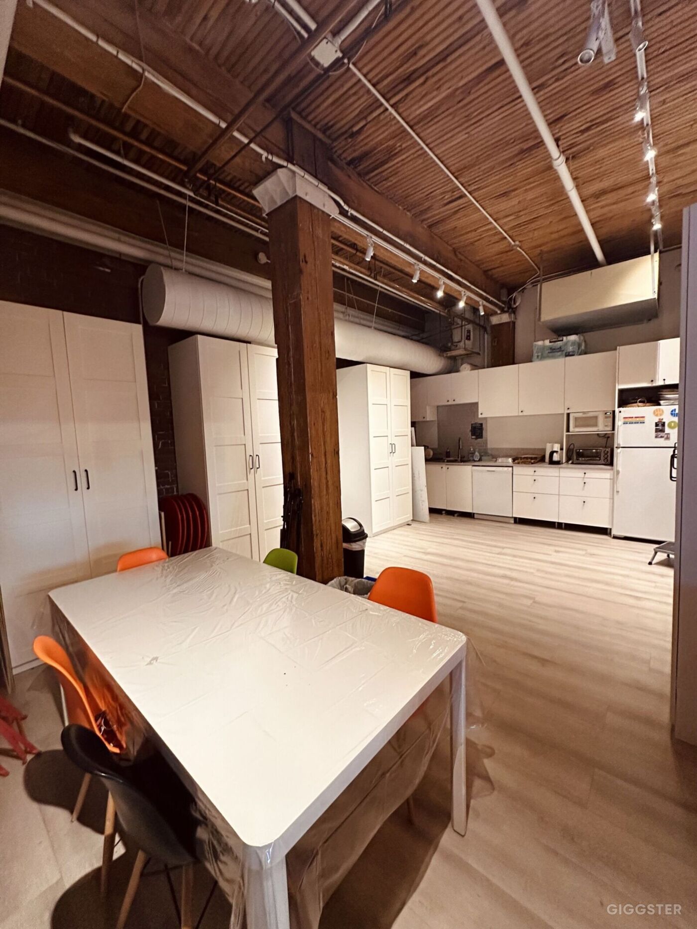 Diverse Multi-Use Space | Rent this location on Giggster