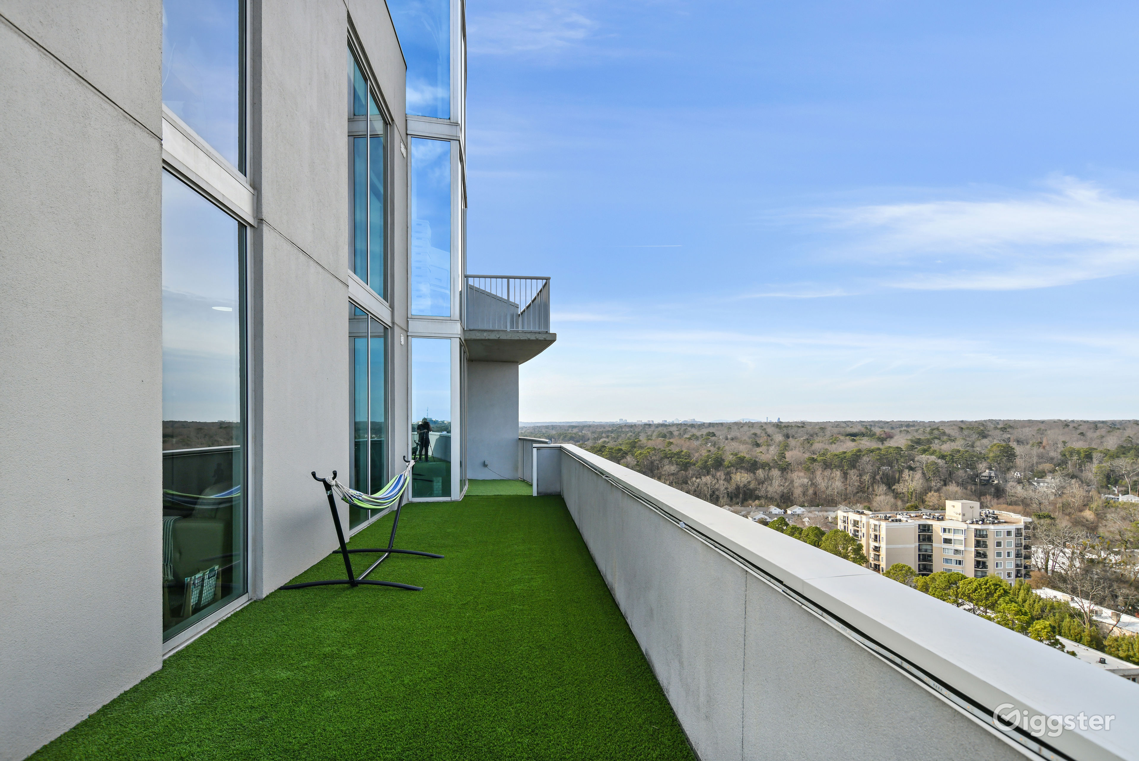 Stunning Luxury Rooftop Penthouse (Full Buy Out) | Rent this location ...