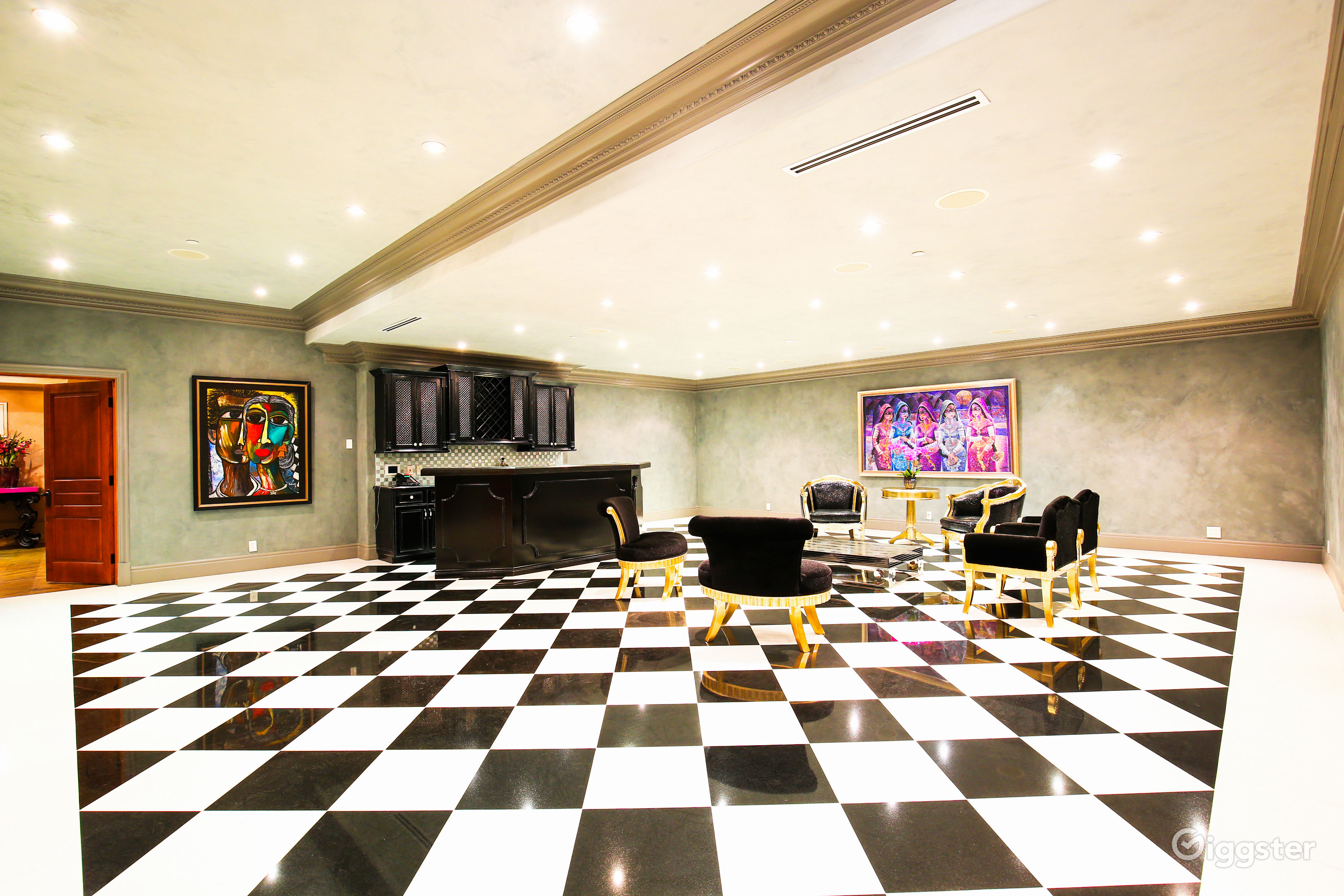 Mediterranean Villa / Mansion in Beverly Hills | Rent this location on ...