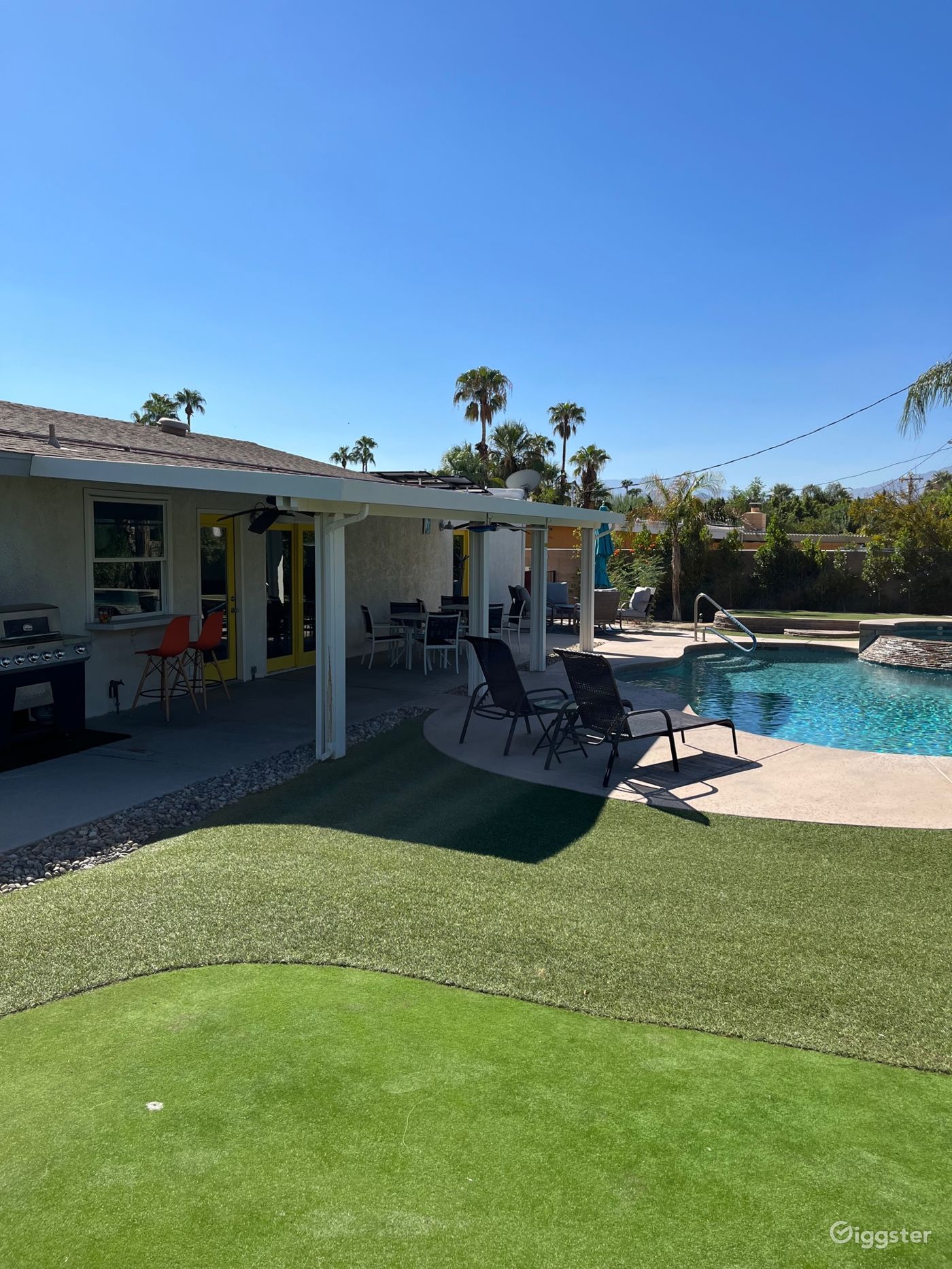 Desert Sunrise in famous Movie Star Colony | Rent this location on Giggster