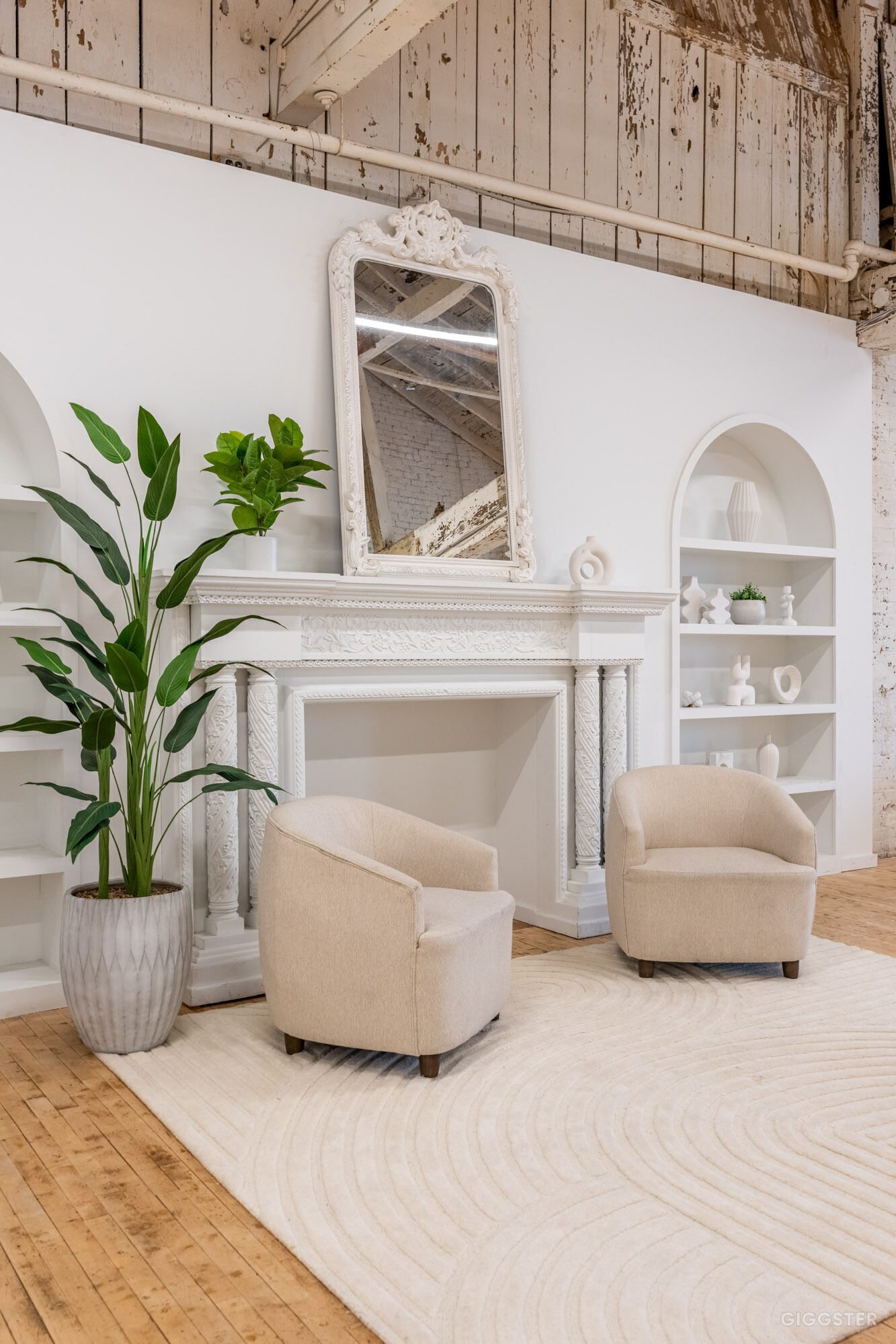 The Loft in Hamilton | Rent this location on Giggster