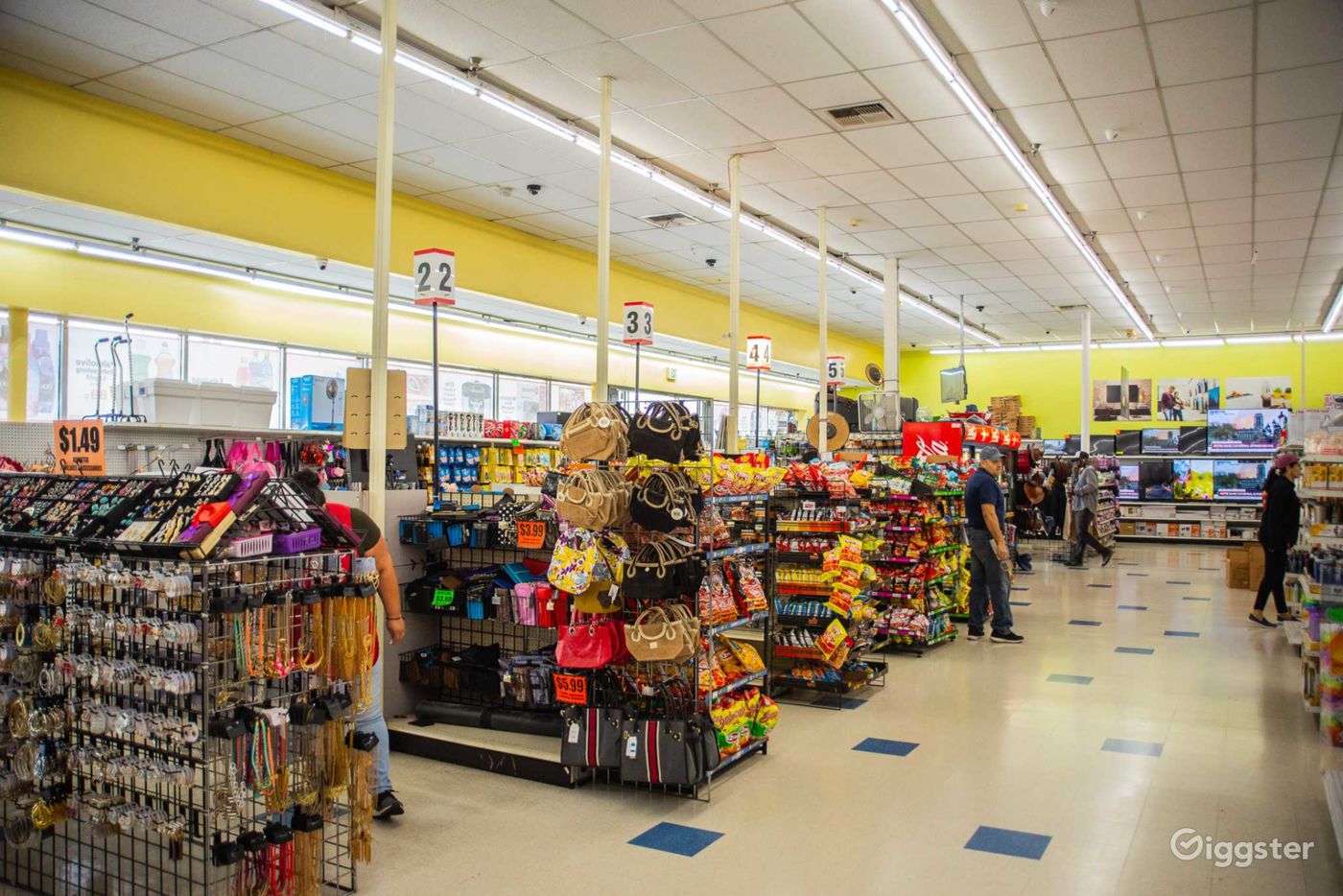 Huge Department Store in Inglewood | Rent this location on Giggster