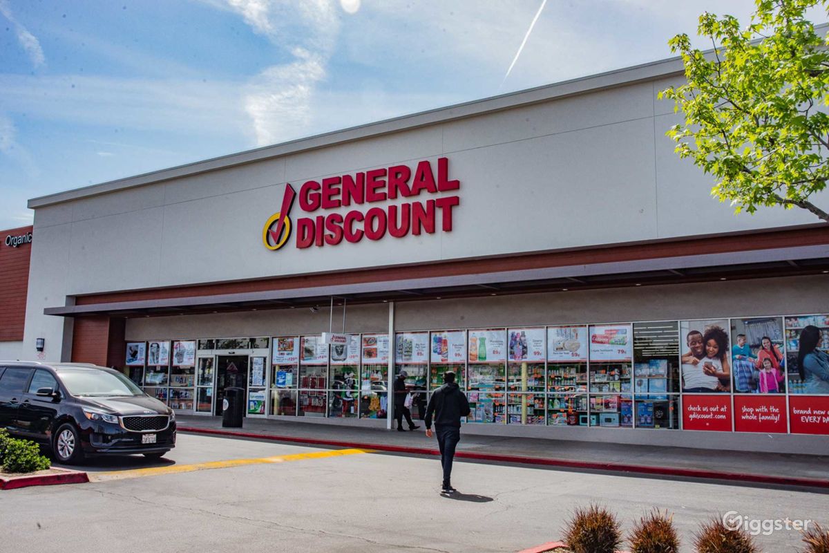 Huge Department Store in Inglewood | Rent this location on Giggster