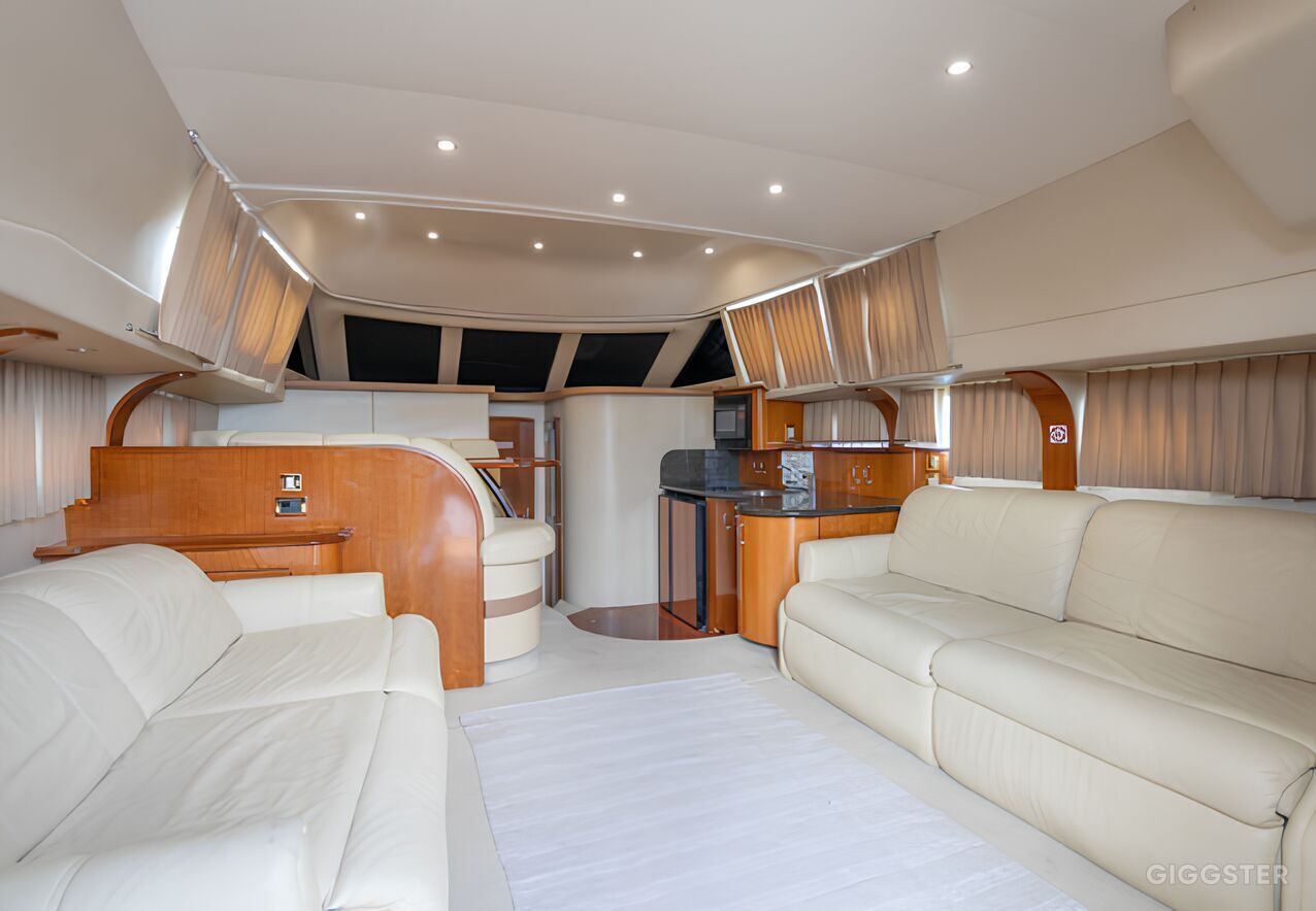 Carver 50” II Yacht | Rent this location on Giggster