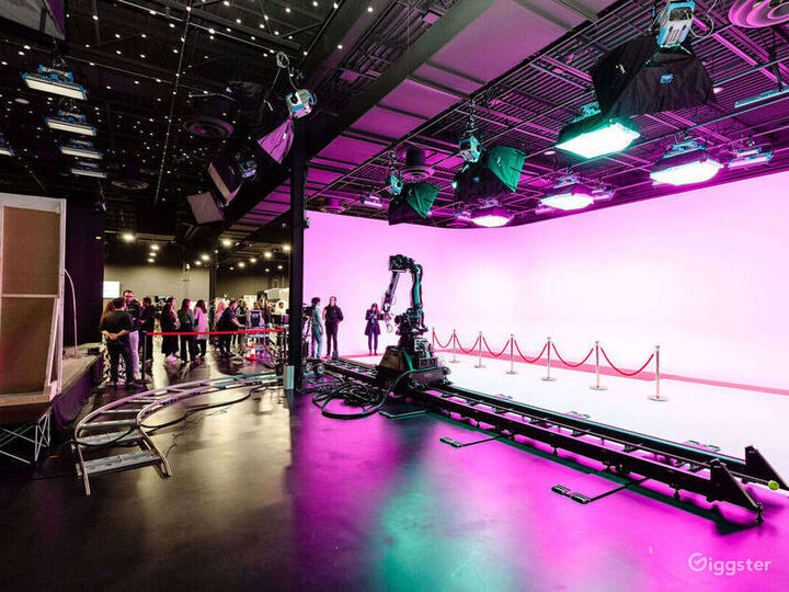 Cyclorama Stage with Arri Lighting Grid | Rent this location on Giggster