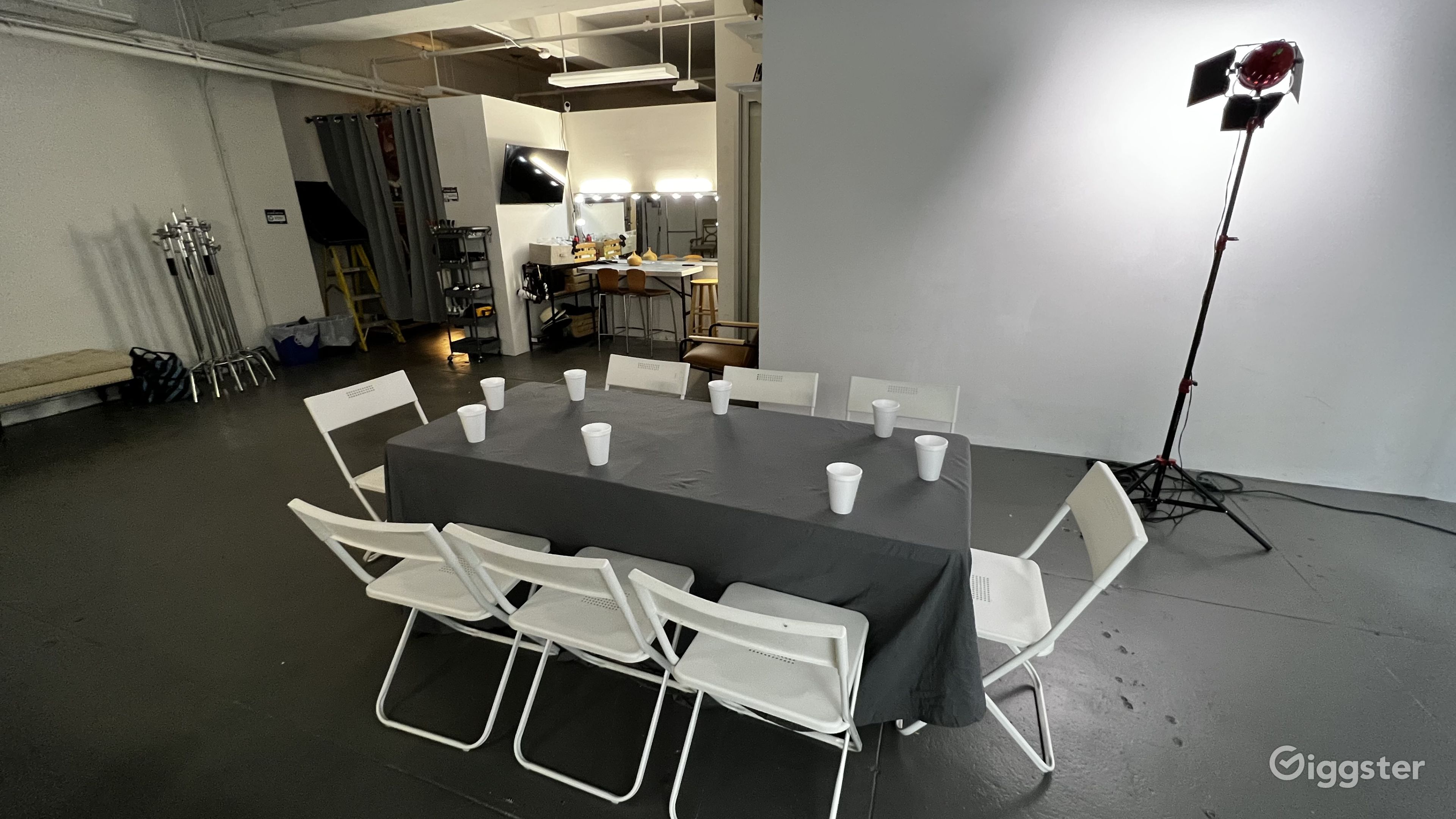 MIDTOWN- MULTI-PURPOSE STUDIO | Rent this location on Giggster