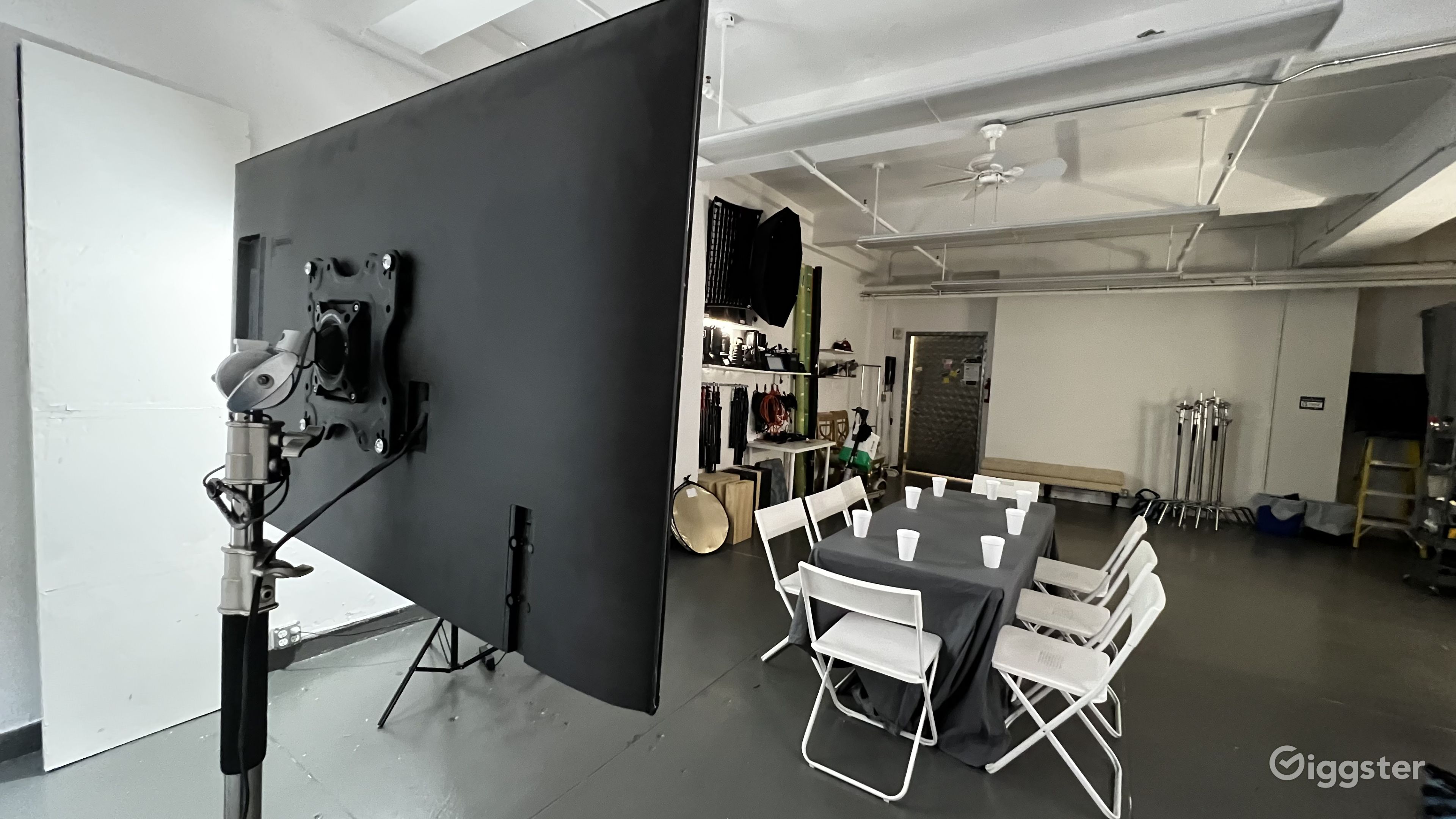 MIDTOWN- MULTI-PURPOSE STUDIO | Rent this location on Giggster