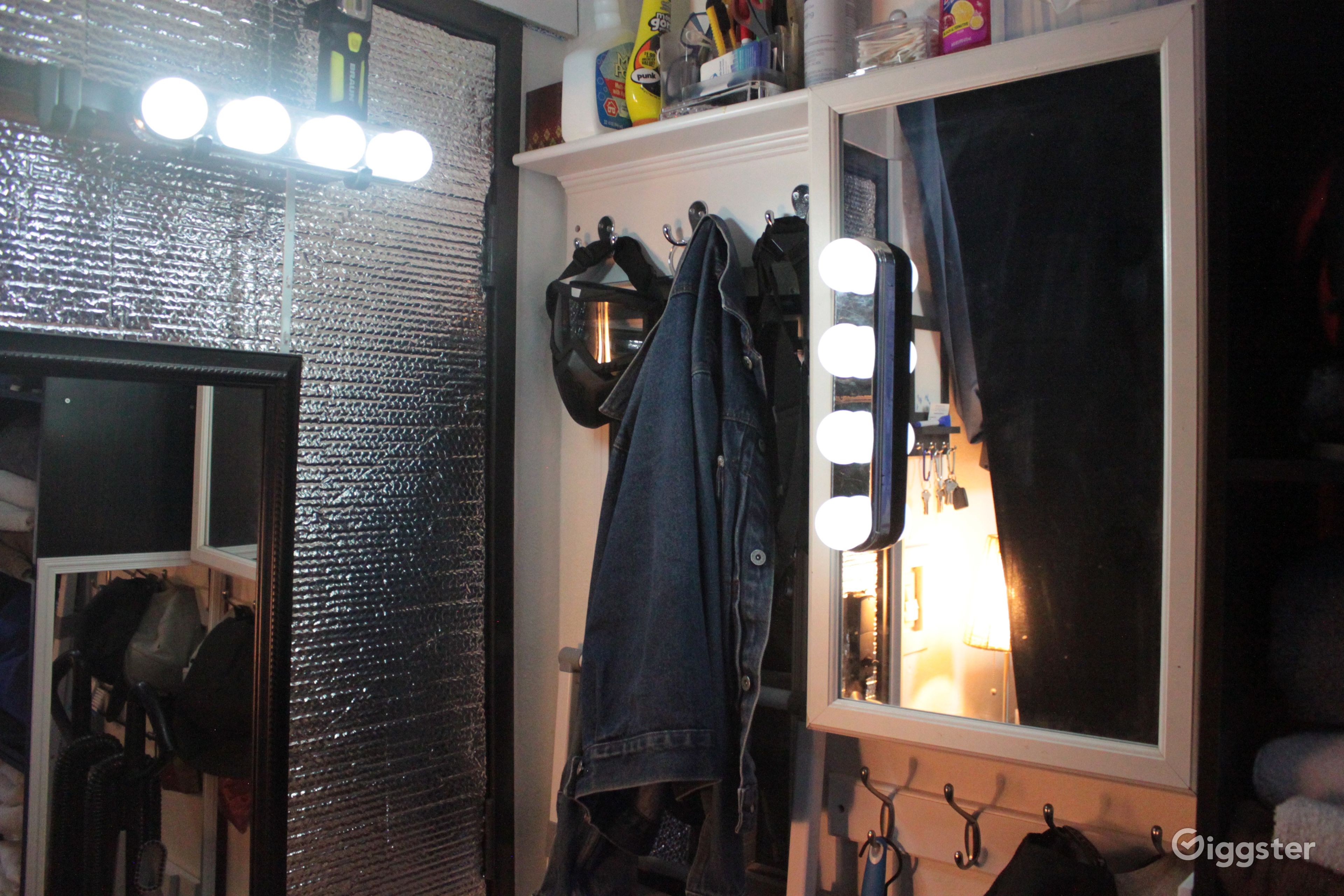 Palmdale Mini Studio - YouTUBE, Social, Multimedia | Rent this location ...