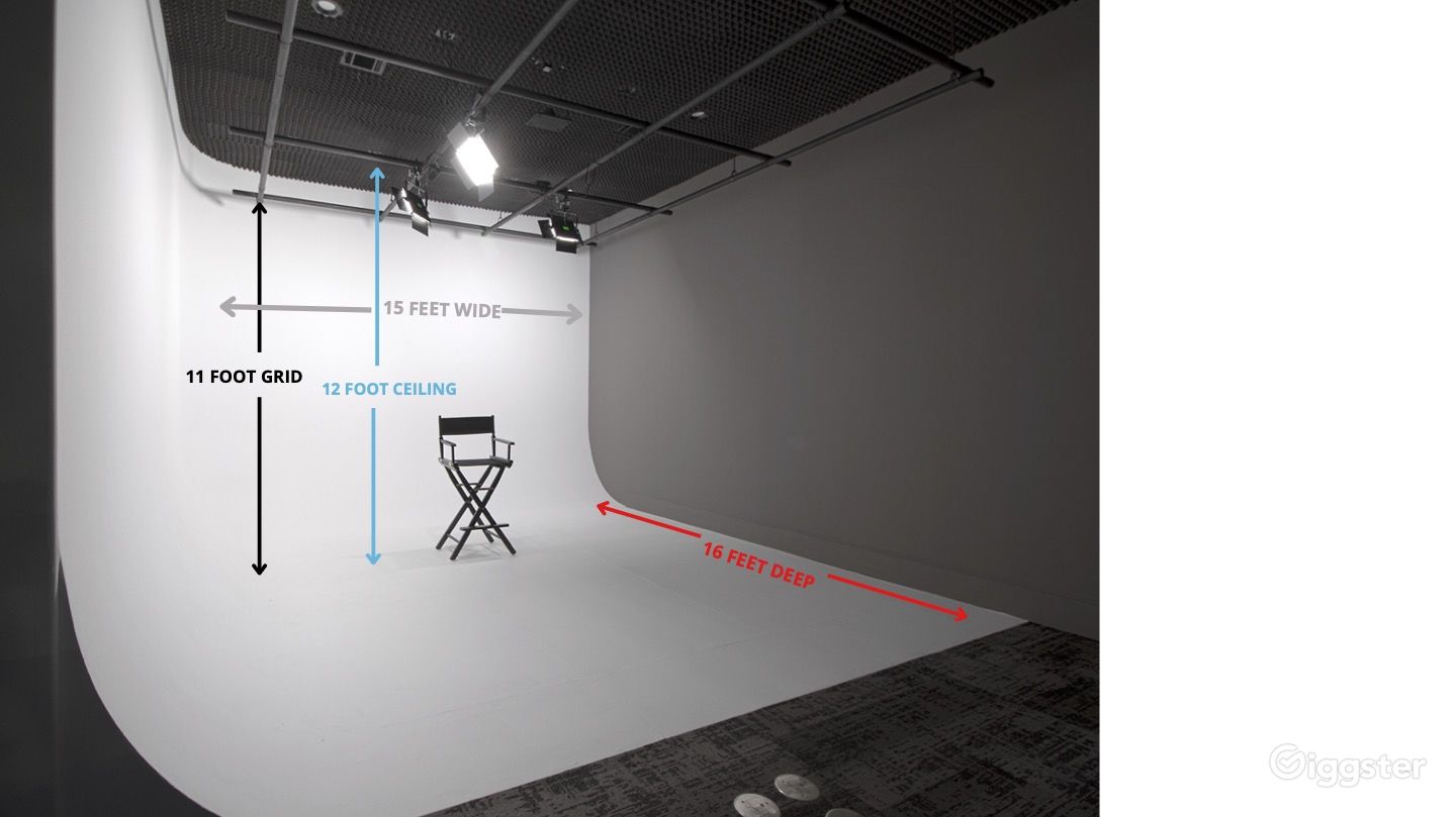2- Wall Cyclorama/ Soundstage- Modern Studio | Rent this location on ...