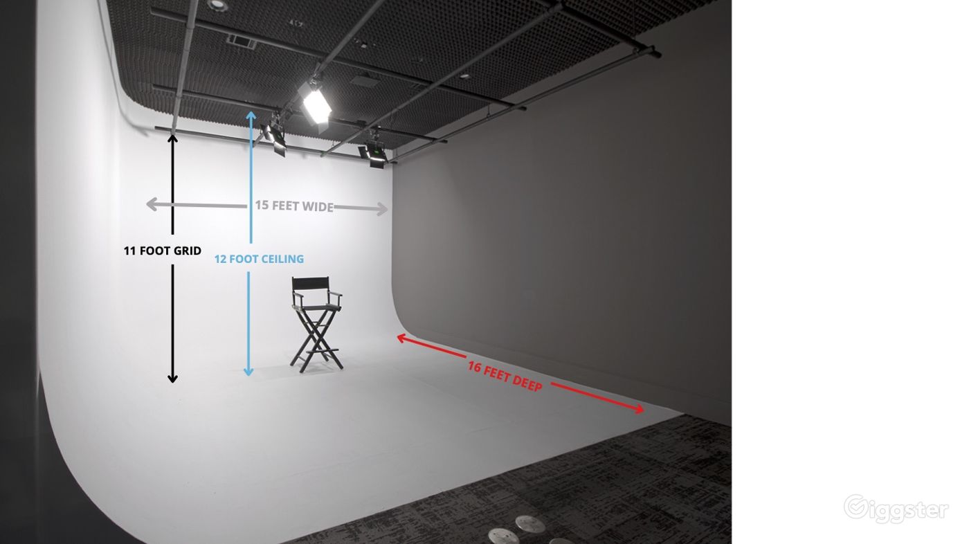 2- Wall Cyclorama/ Soundstage- Modern Studio | Rent this location on ...