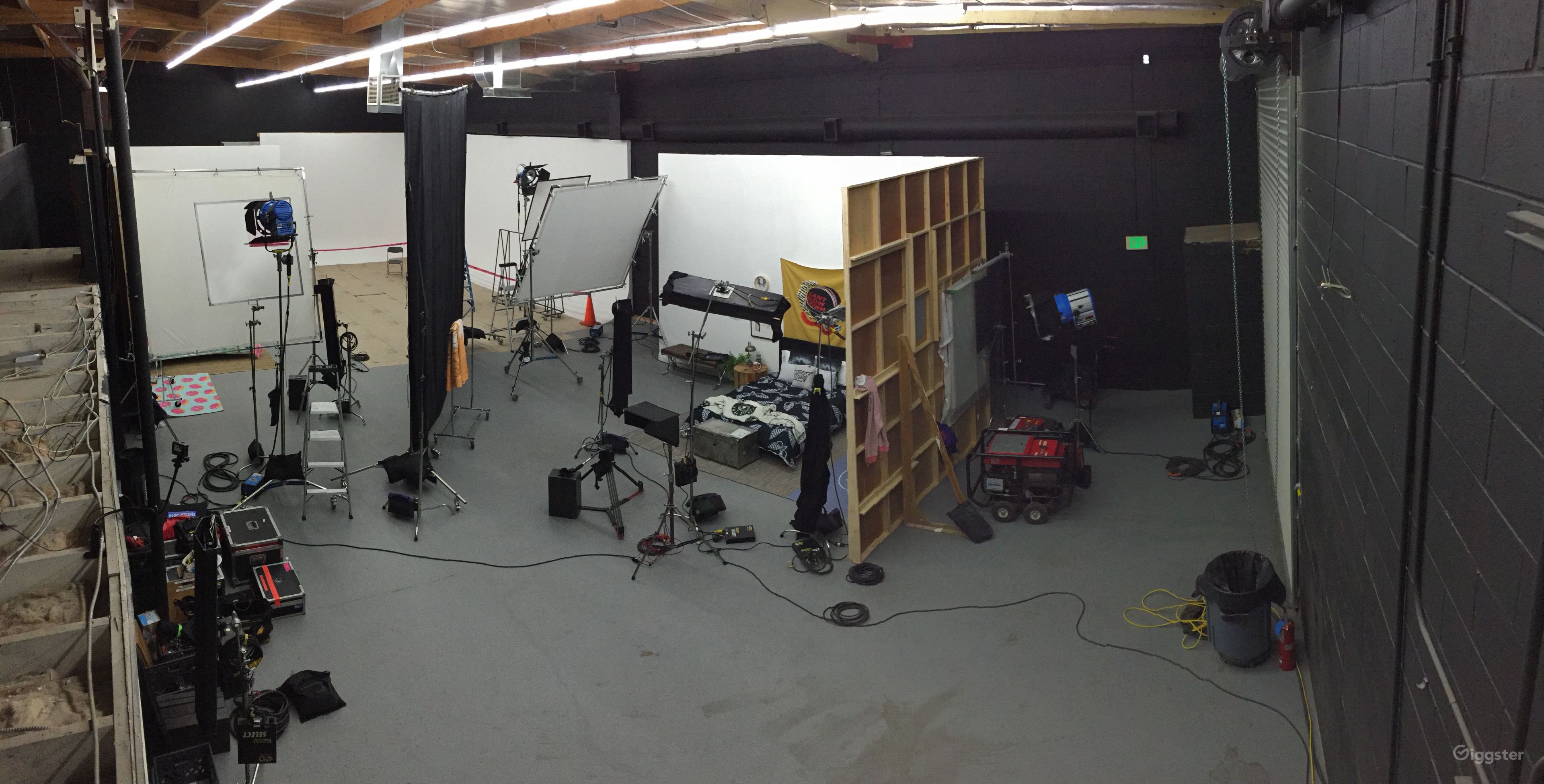 Soundproof Film Production Studio/Sound Stage | Rent this location on ...