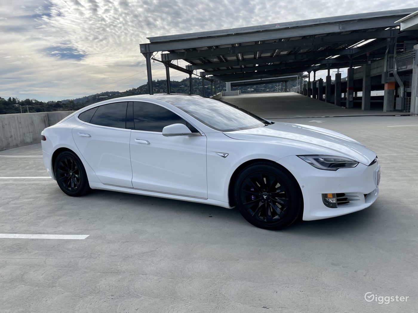 Tesla Model S 90D | Rent this location on Giggster