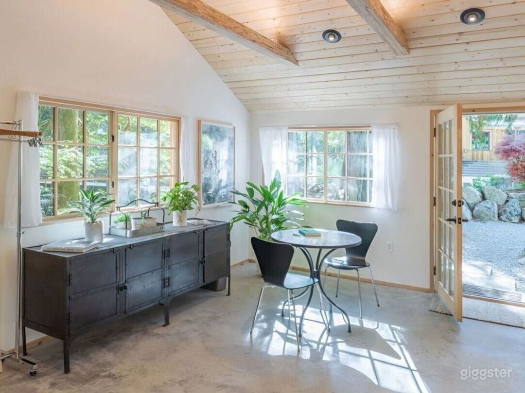 Beehive Cottage | Rent this location on Giggster