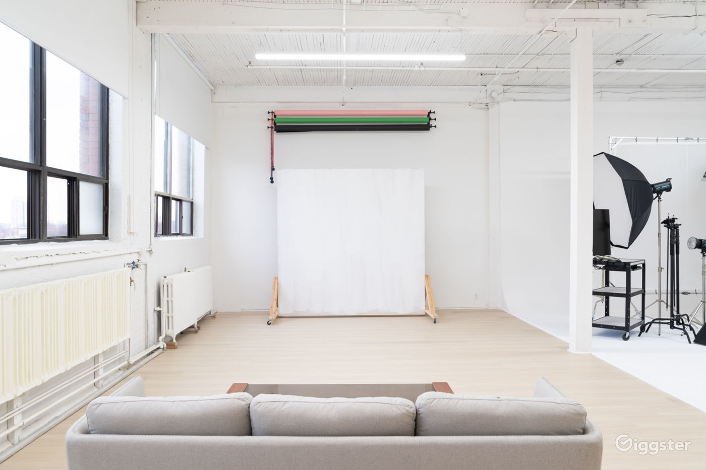 Professional Cyc Wall & Backdrop with GODOX Lighting | Rent this ...