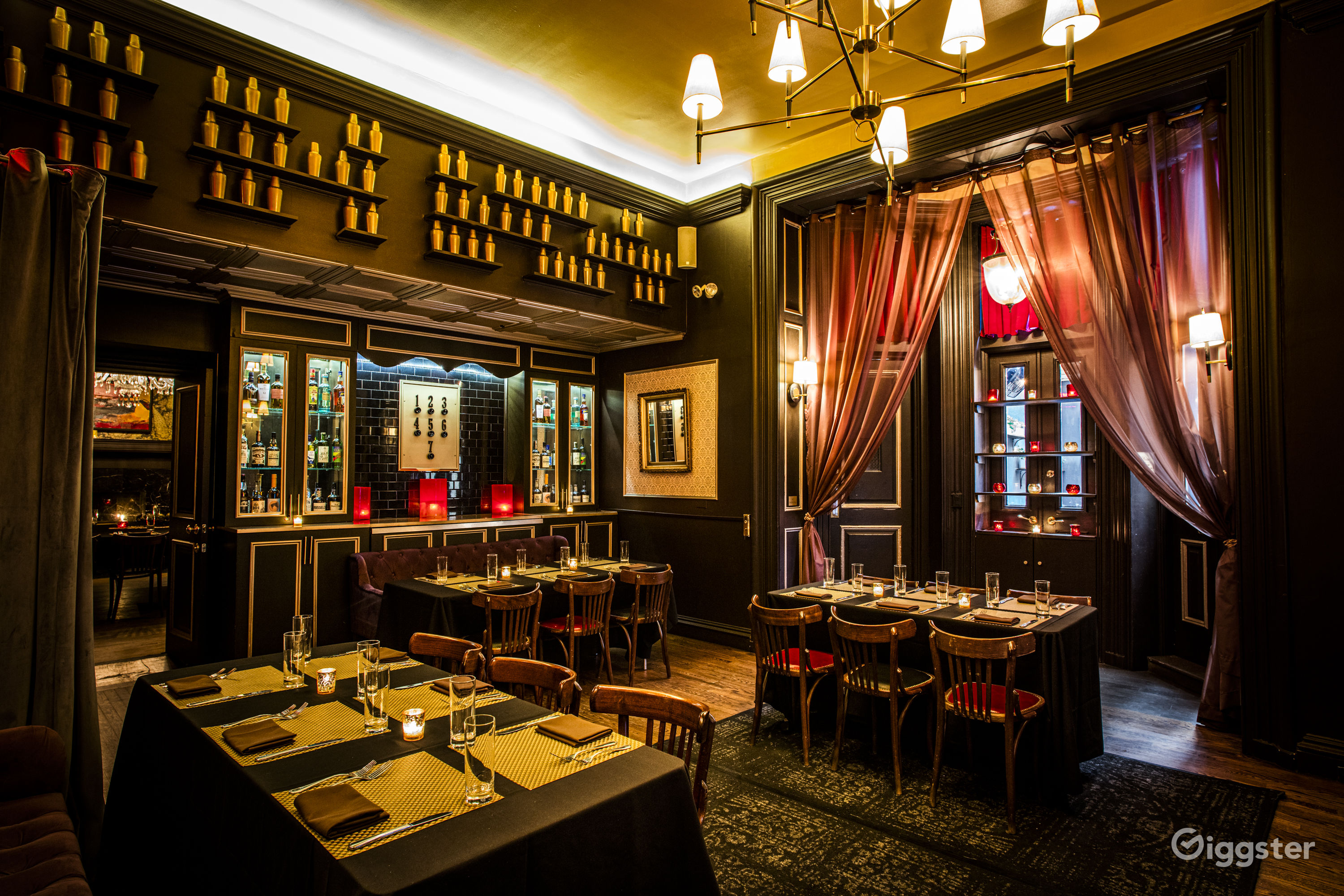 Elegant parlor rooms perfect for shoots and events | Rent this location ...