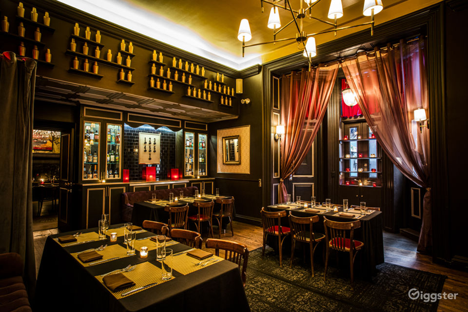 Elegant parlor rooms perfect for shoots and events | Rent this location ...