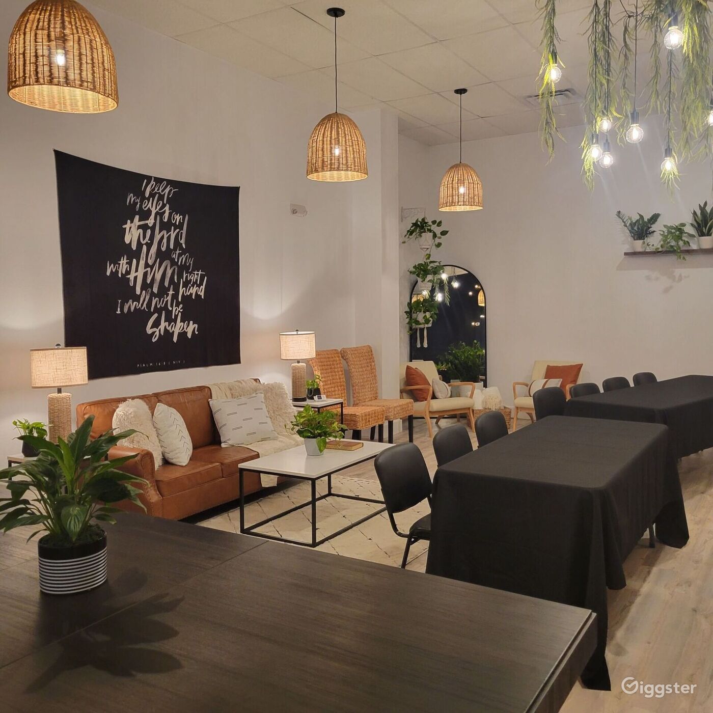 Oasis Events (boho, cozy, event room) | Rent this location on Giggster