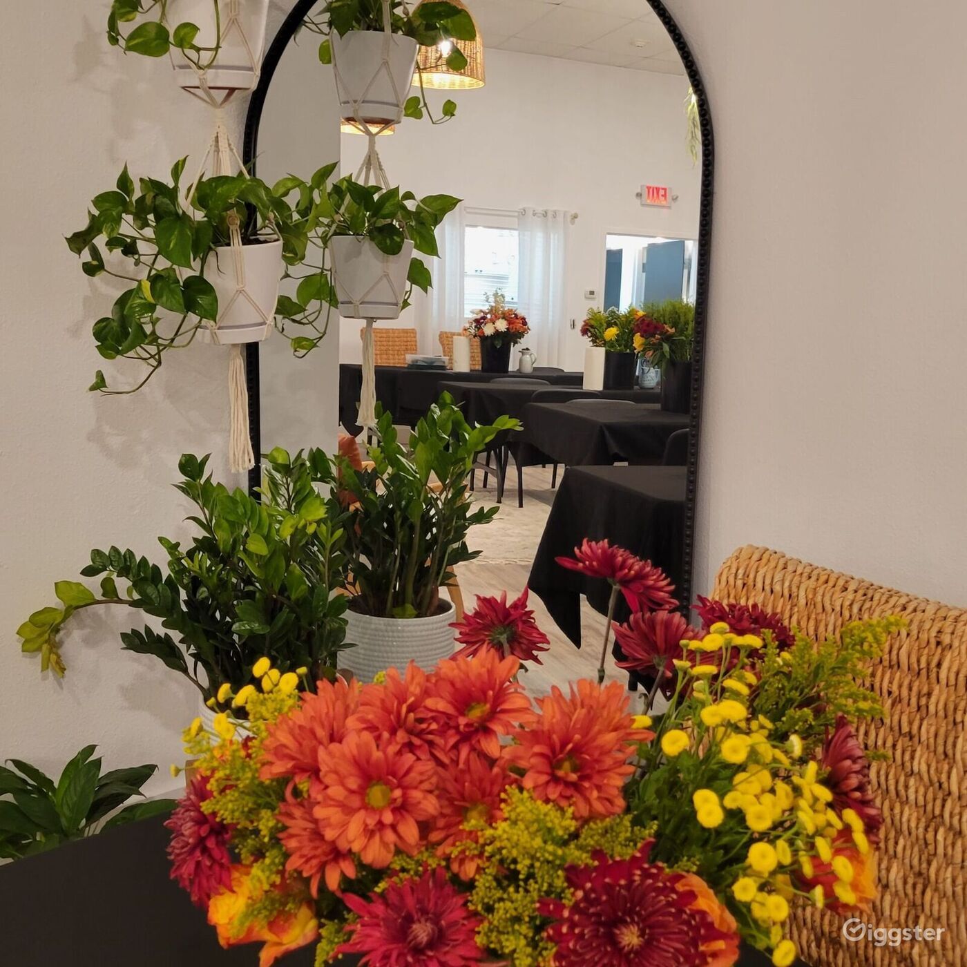 Oasis Events (boho, cozy, event room) | Rent this location on Giggster