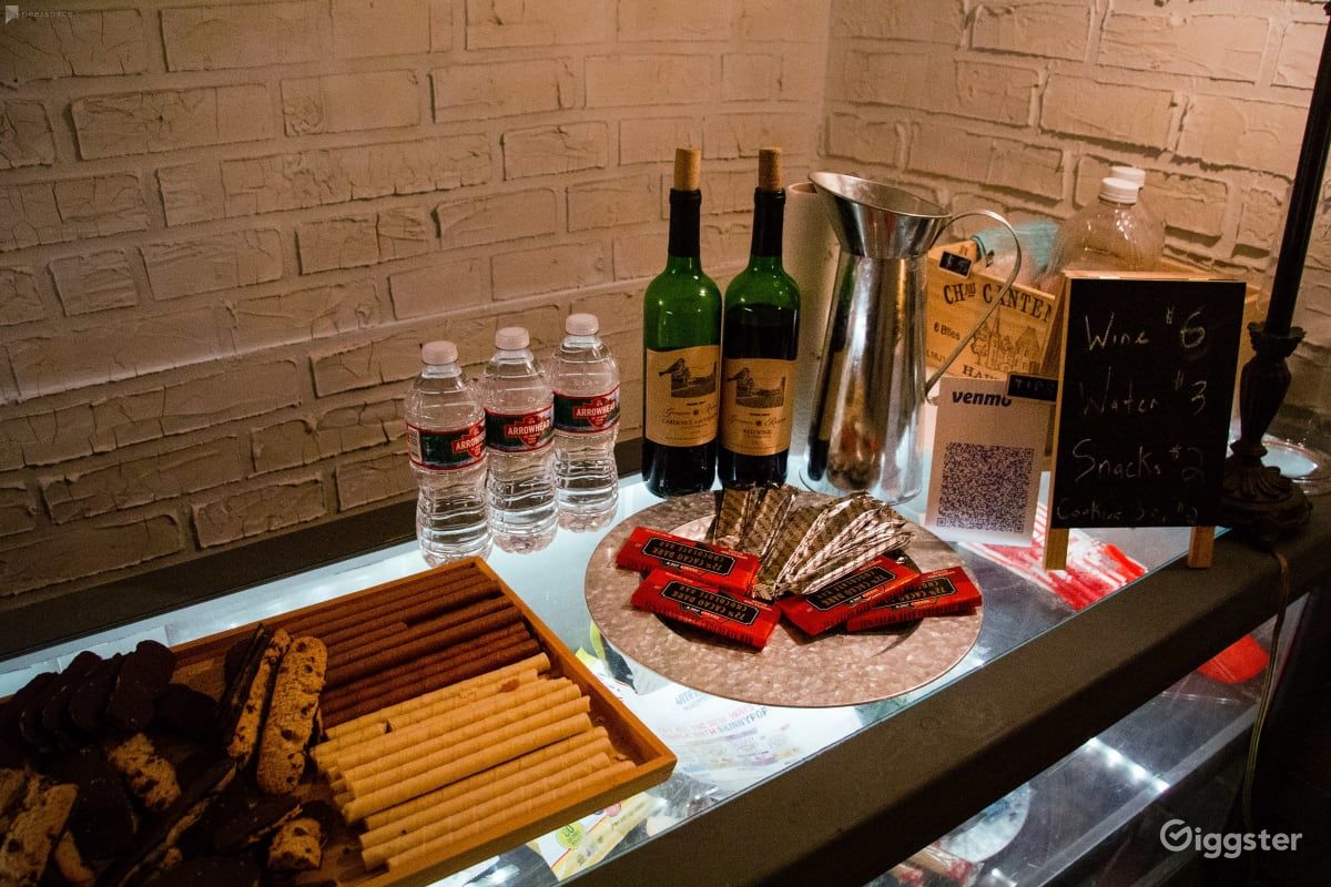 Boutique Black Box Theatre and Art Space | Rent this location on Giggster