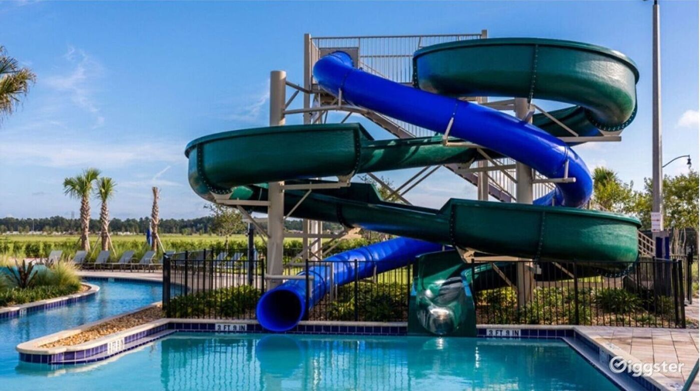 Luxurious 5-Star Pool | Rent this location on Giggster