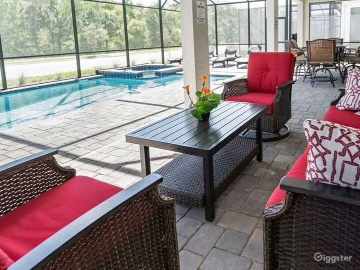 Luxurious 5-Star Pool | Rent this location on Giggster