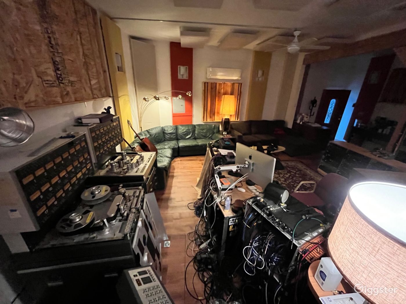 Vintage Music Recording Studio large & woody | Rent this location on ...