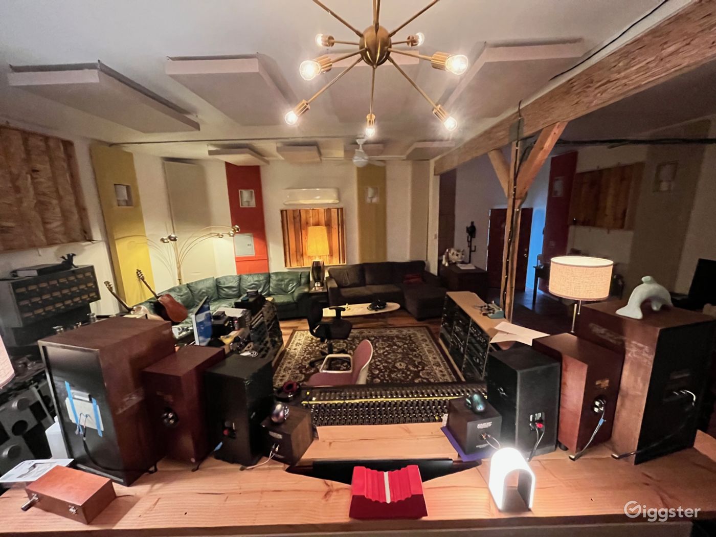 Vintage Music Recording Studio large & woody | Rent this location on ...