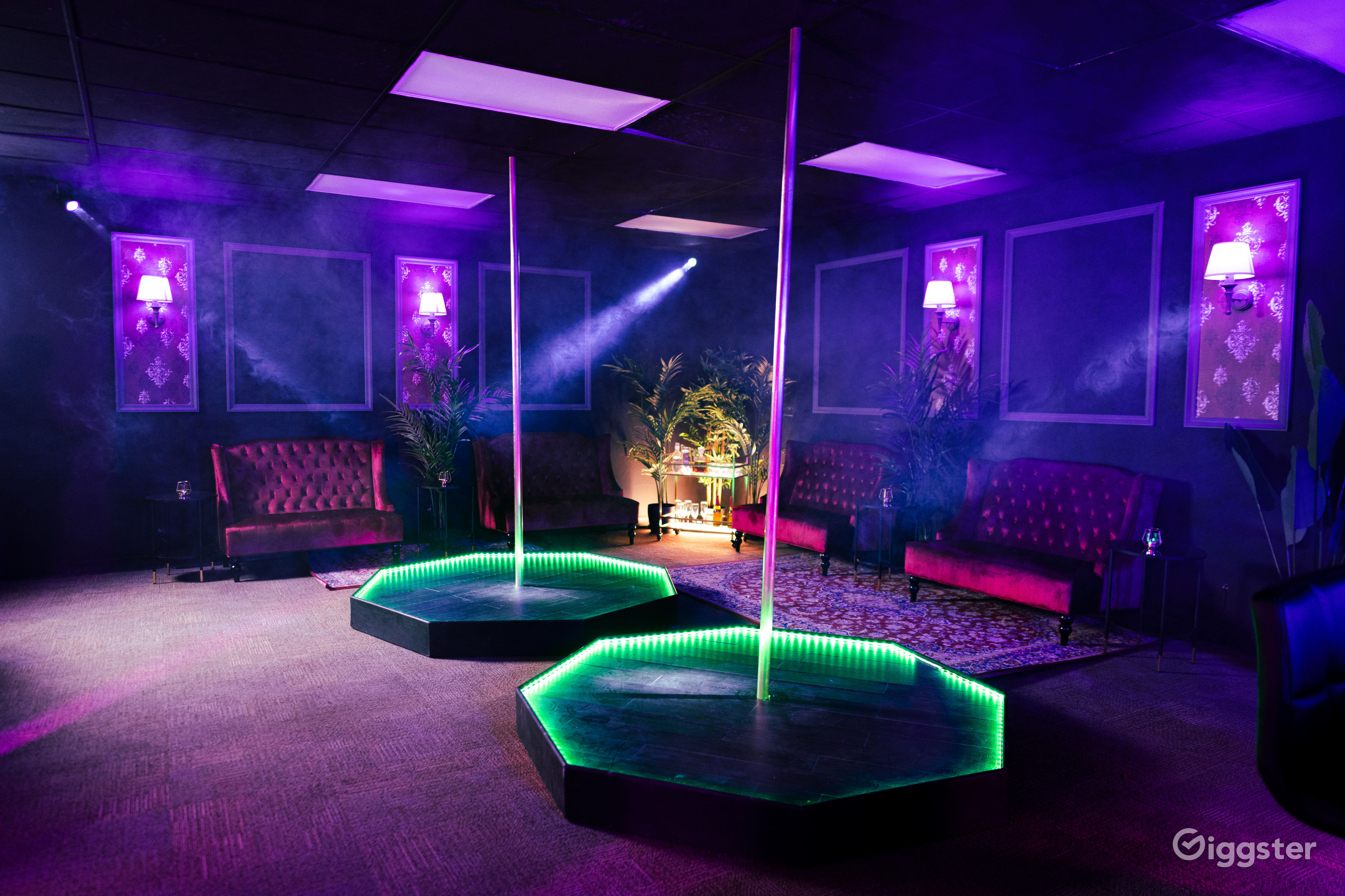 Vip Casino, Strip Club, Bar / poker room | Rent this location on Giggster