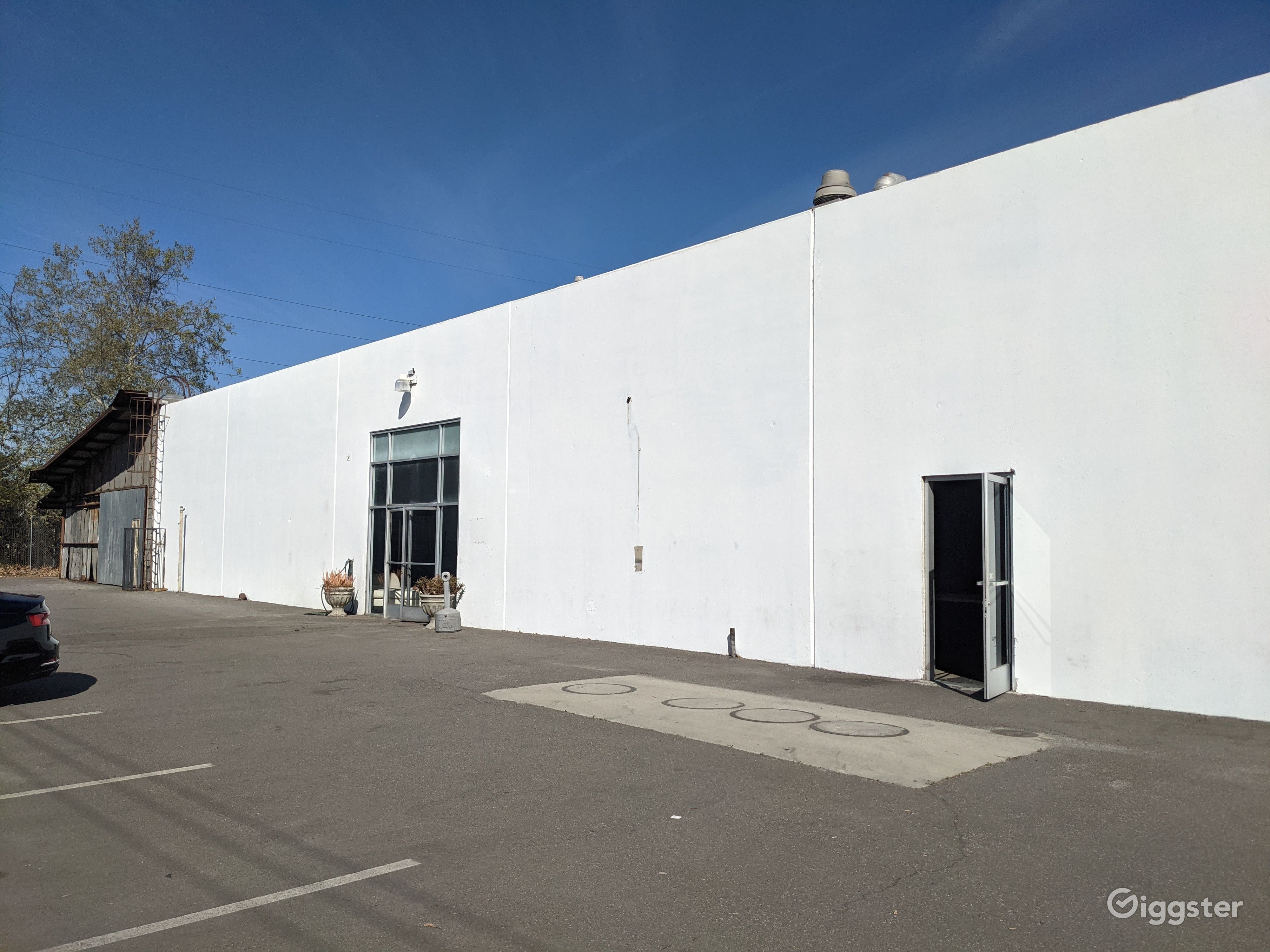 OFFICE Cubicles & Conference Room Set | Rent this location on Giggster