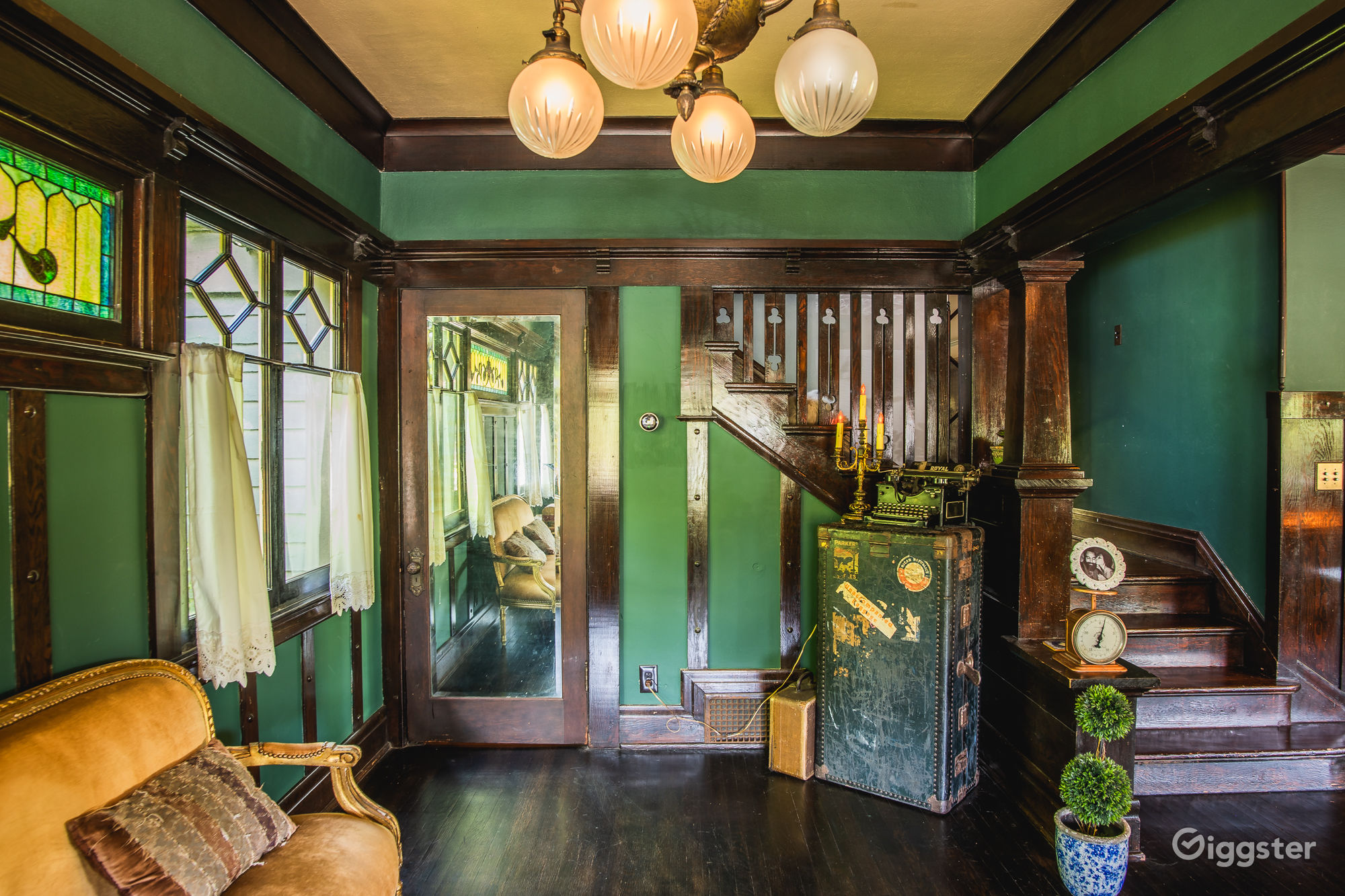 Gorgeous 1909 historic craftsman/ victorian home | Rent this location ...