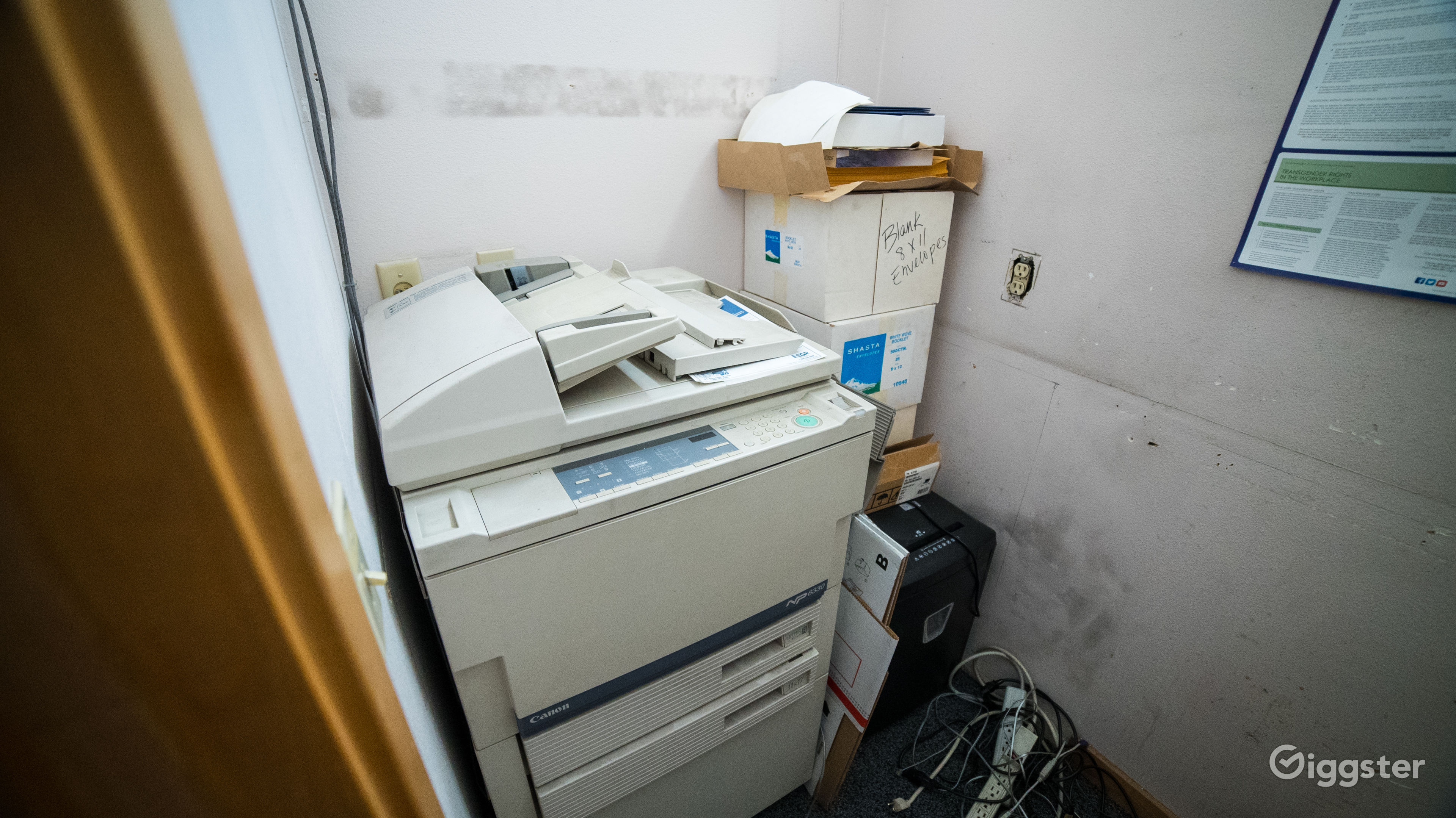 90s Retro Office Space | Rent this location on Giggster