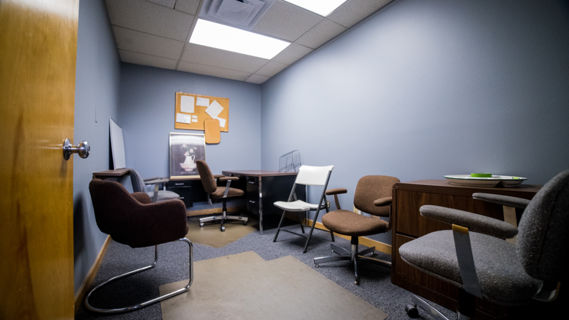 90s Retro Office Space | Rent this location on Giggster