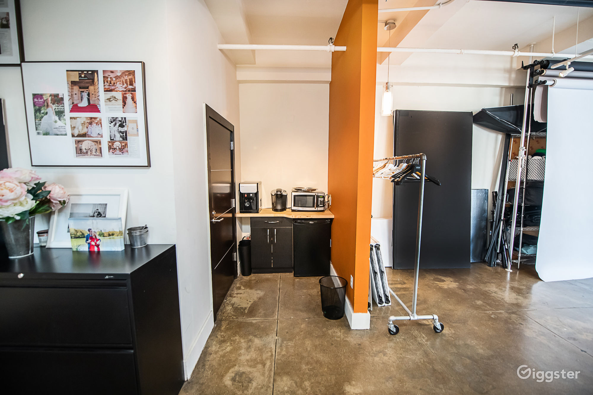 Fantastic Midtown Art Studio with skyline views! | Rent this location ...