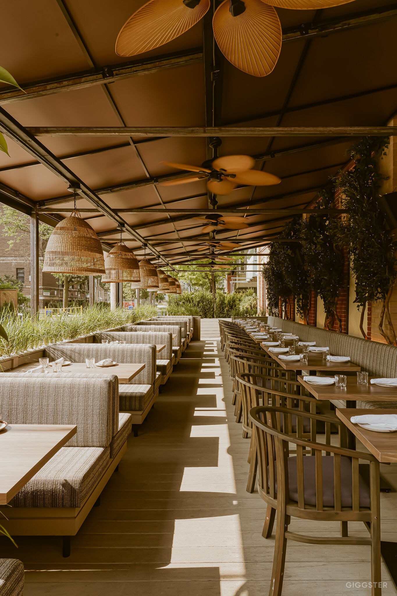 5000 Square-Foot Premier Restaurant Toronto | Rent this location on ...
