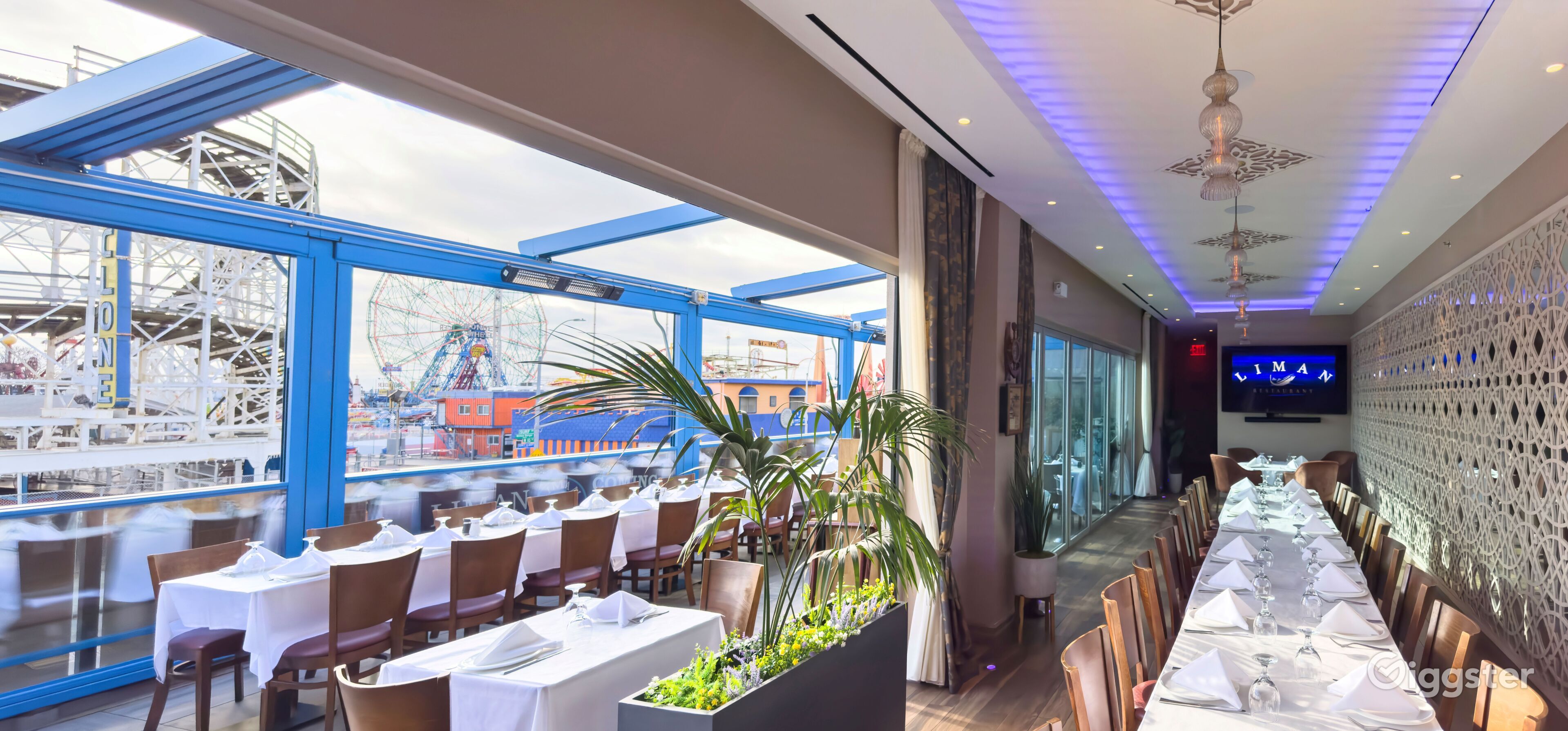 Fine-Dining Restaurant, Stage, Coney Island Views | Rent this location ...